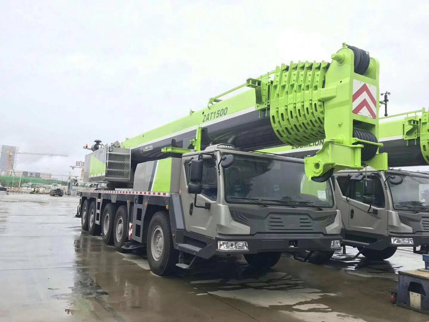 150 Ton Heavy Lift Truck Crane ZTC1500V for Sale