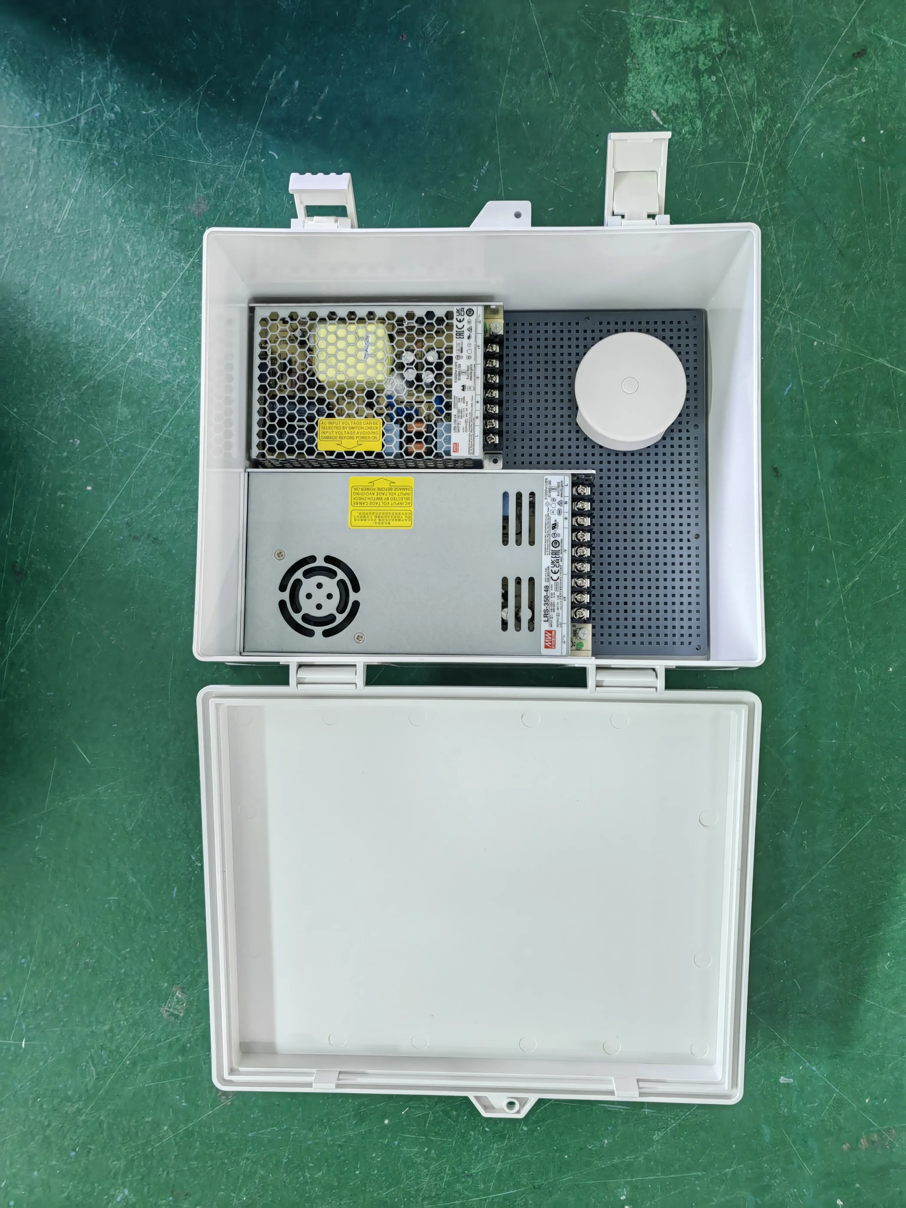 IP67 Waterproof Junction Box - Reliable Outdoor Plastic Enclosure