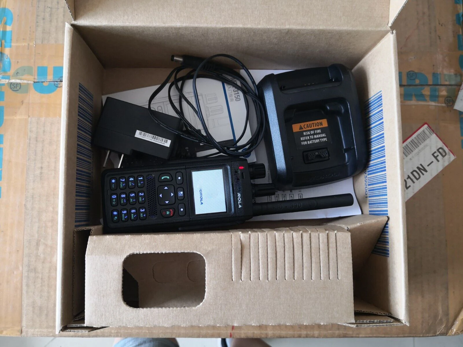 Alibaba.com: Motorola MTP3150 Two Way Radio, 350-470MHz Transceiver ...