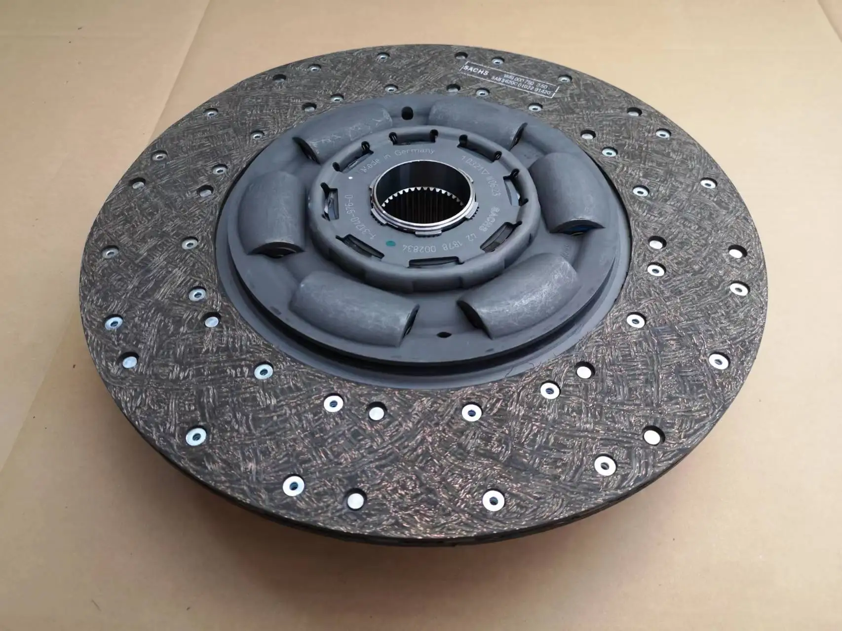16 Speed Twin Clutch Disc 400mm for Isuzu Trailers EXR EXZ