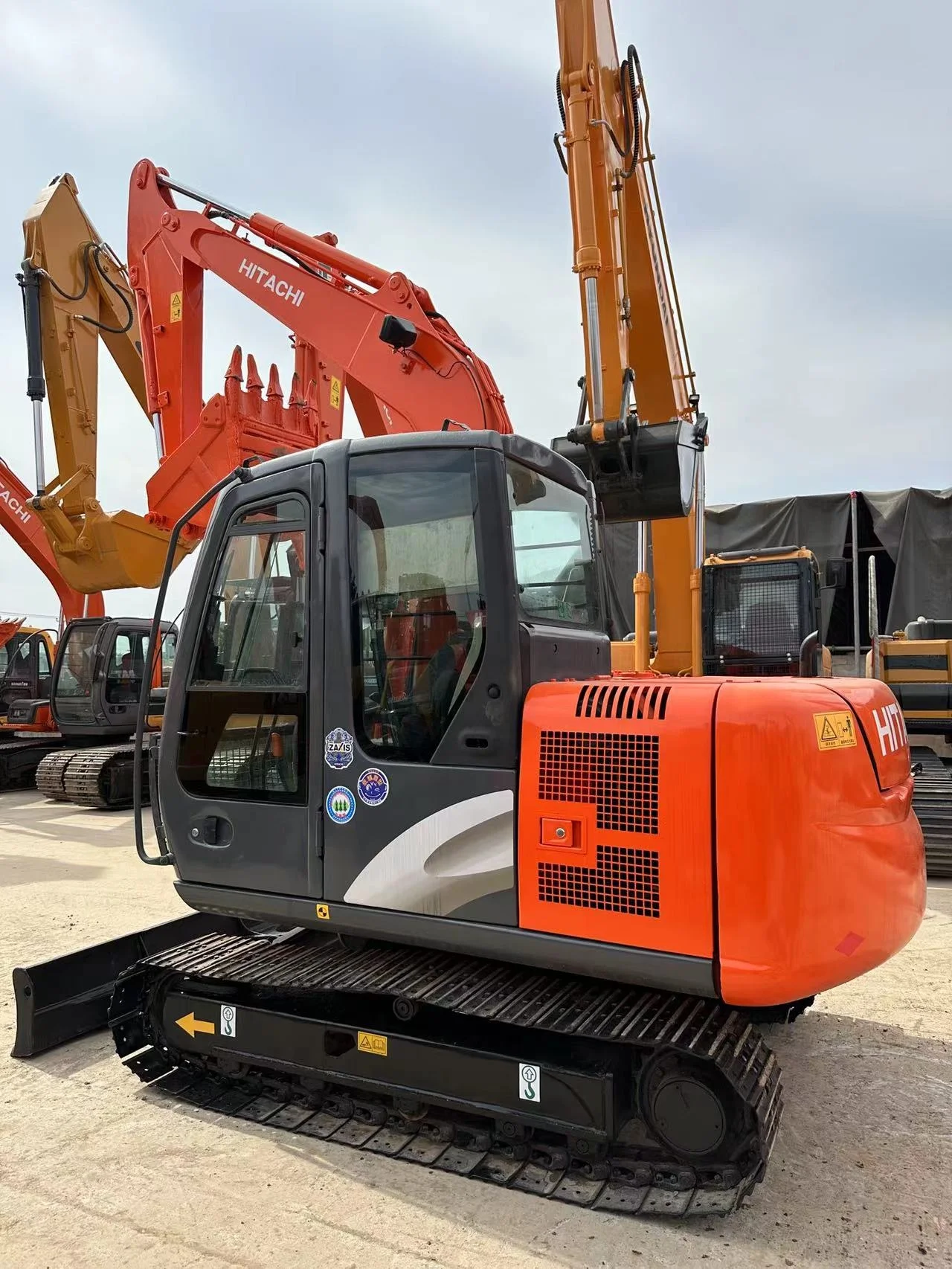 Used Excavator Hitachi Zx60 Excavadora,Small Mini Machine - Buy Used ...