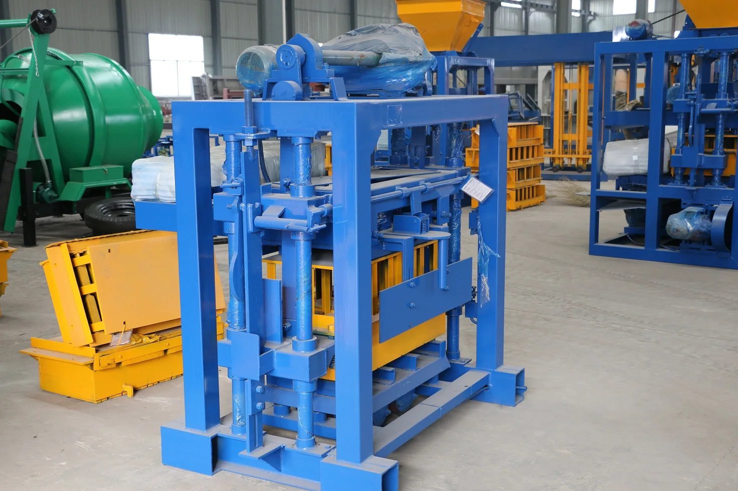 Qt40-2 Automatic Henry Interlocking Brick Machine Hollow Block Making ...