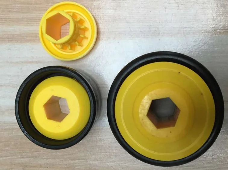 Plastic Conveyor Roller End Cup with Precision Ball Bearing for Gravity ...