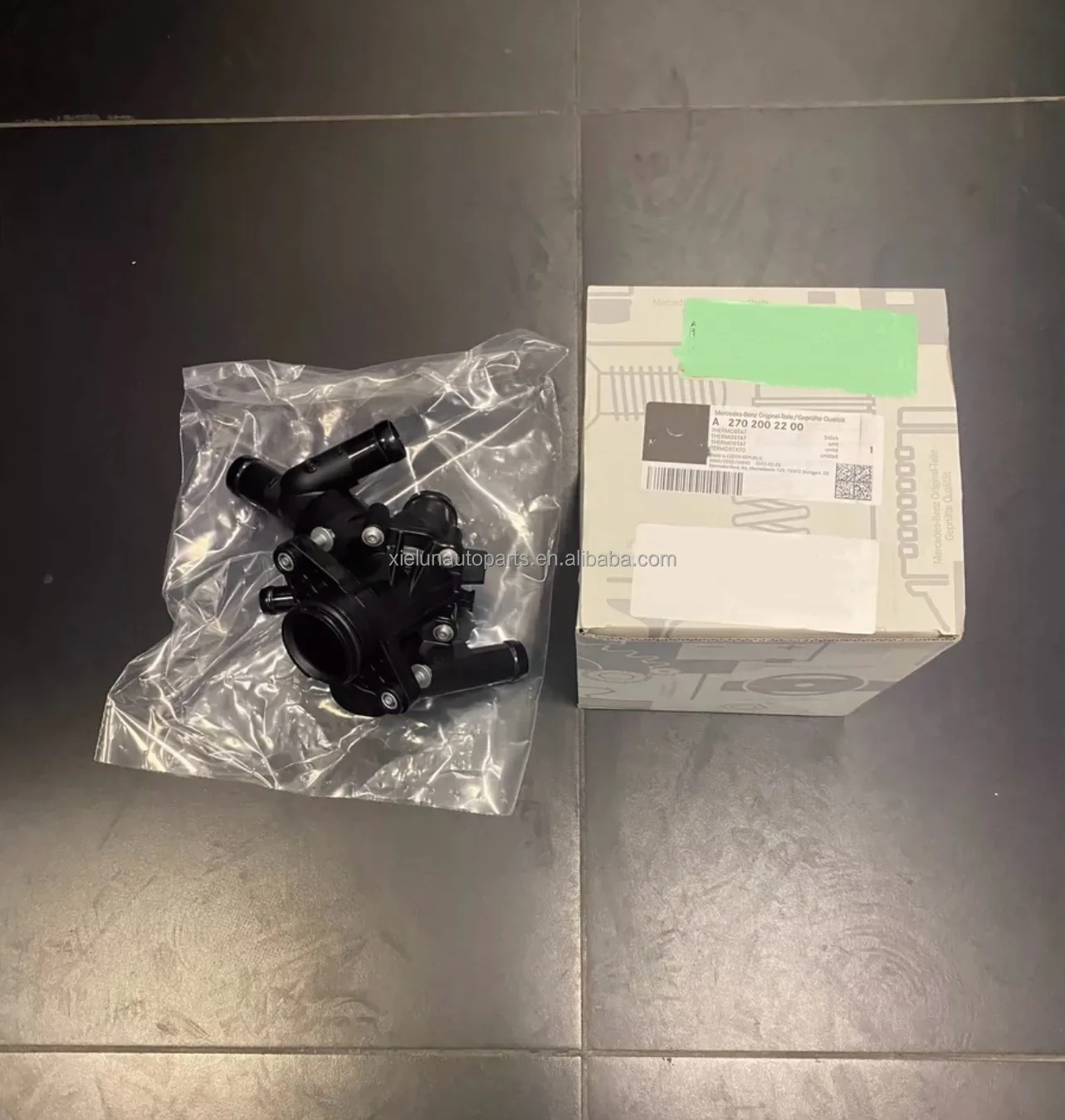 A2702002200 Thermostat for B200 GLA220 GLA200 GLA250 GLA180 CLA180 ...