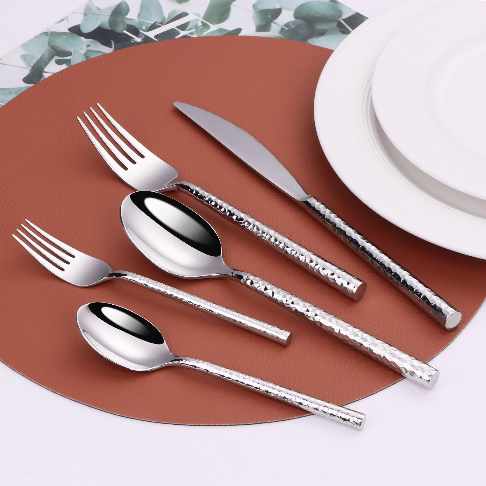 Luxury Cutlery - 18/10 Stainless Steel Silverware Set