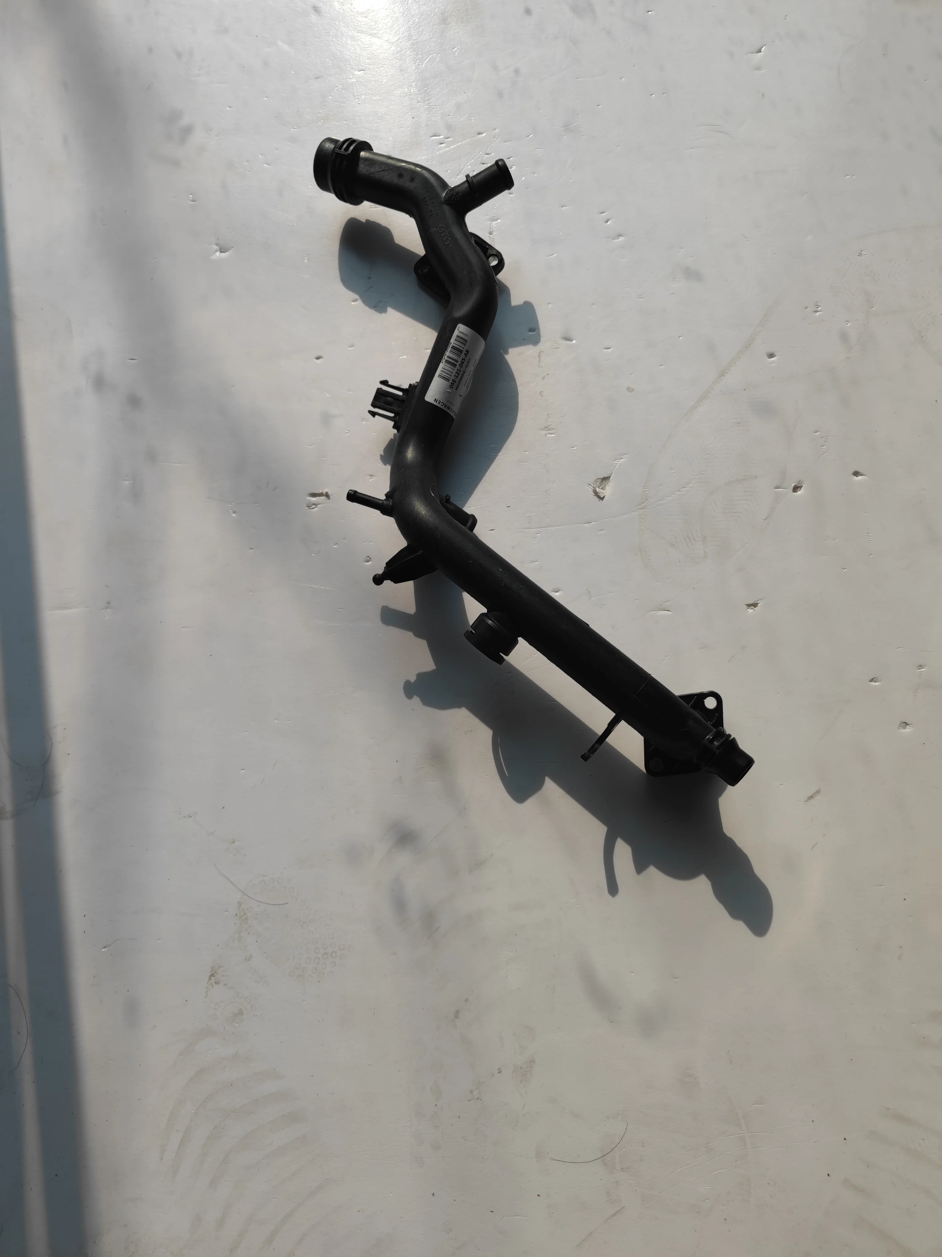 High Performance Coolant Water Hose 06e121045ab For Audi A6l S6 A7 S7 ...