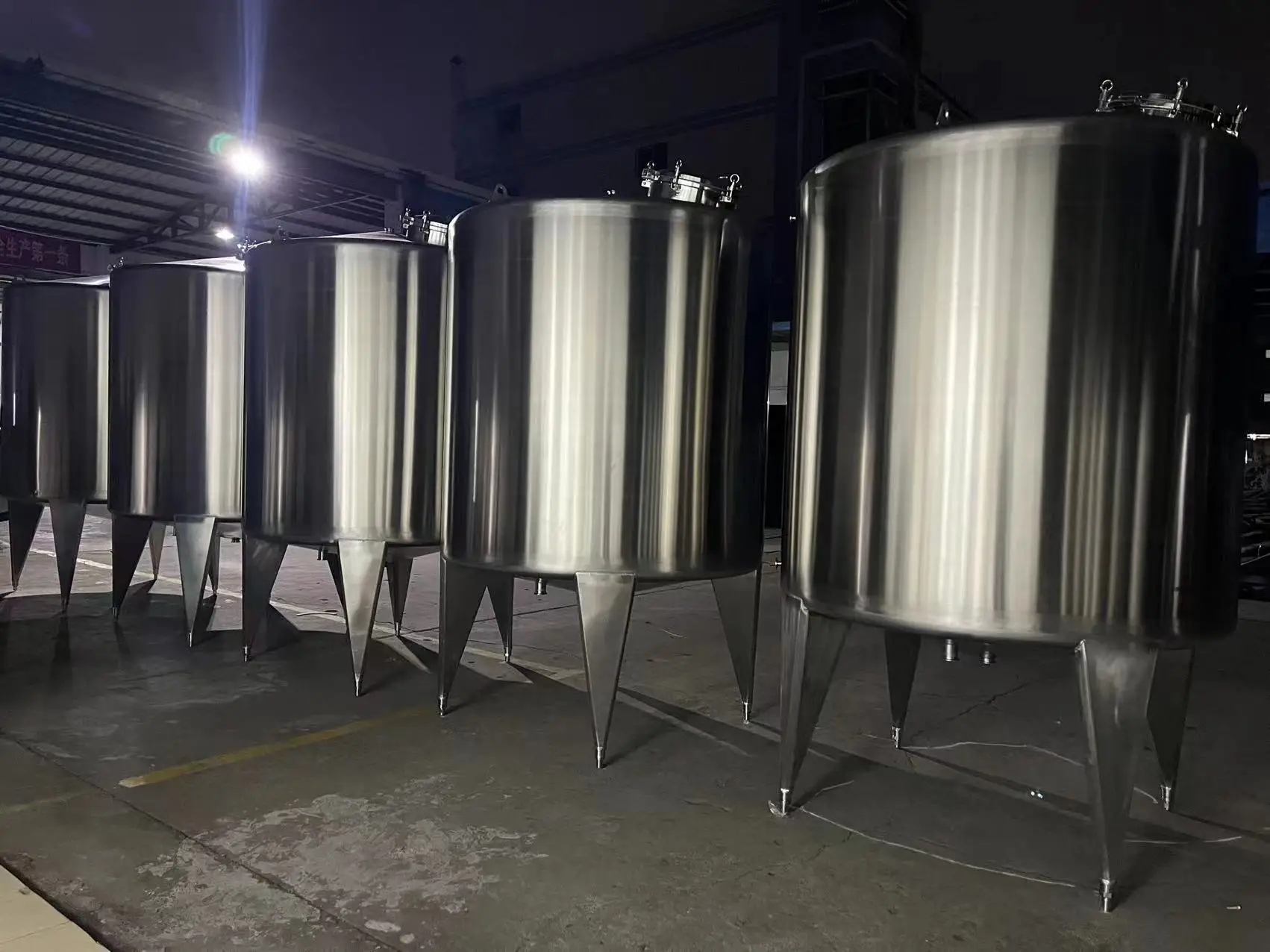 SS Water Filter Tanks - Frp Tank Stainless Steel Solutions
