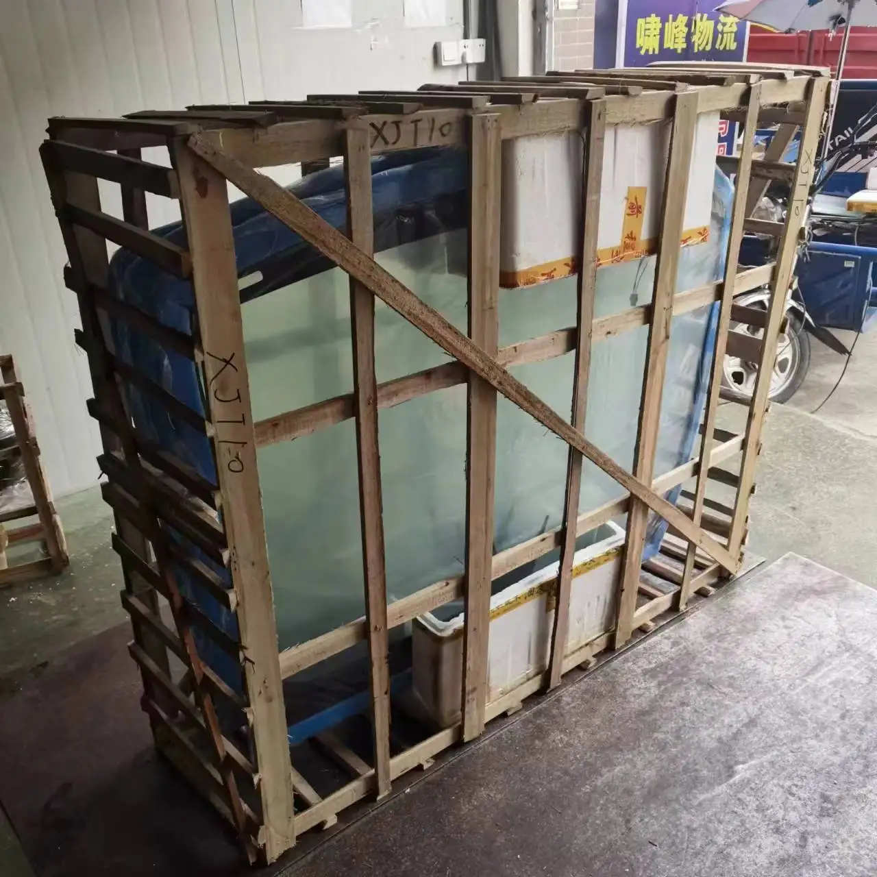 Original Accessories Tesla Front And Rear Windshield 1466270-00-c ...