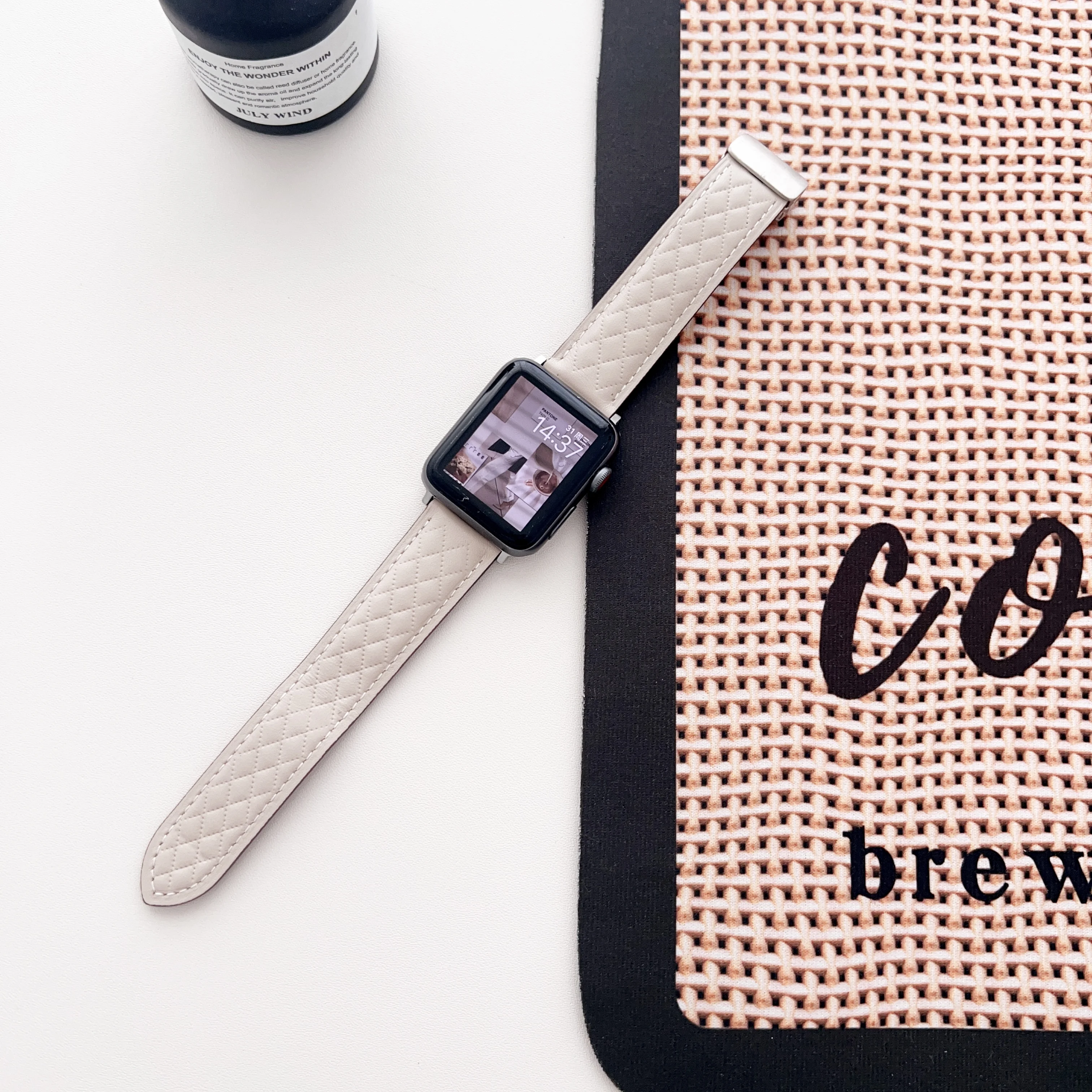 Luxury Designer Diamond Texture Strap for Apple Watch