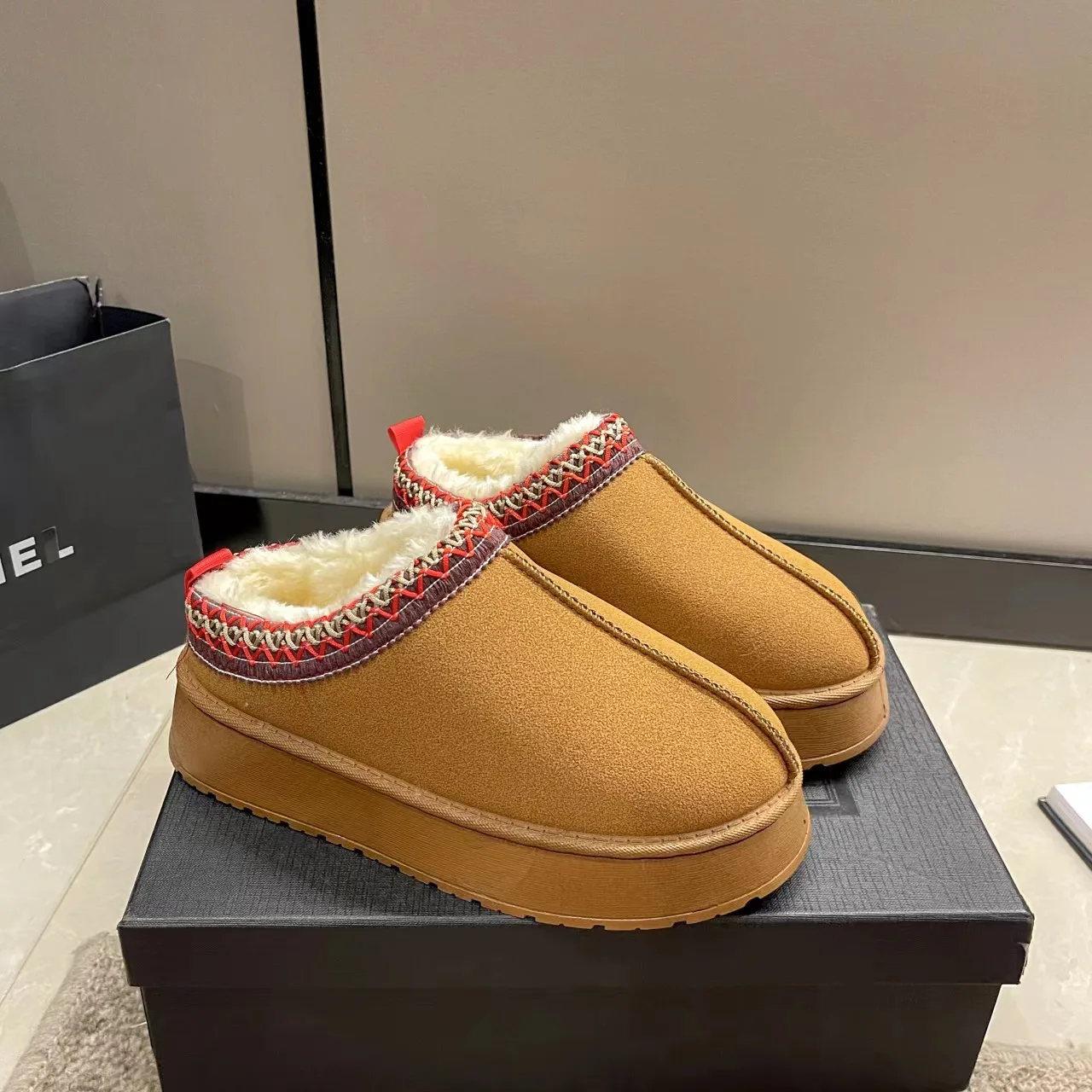 Winter Ladies Warm Indoor And Outdoor Fashion Fur Luxury Slippers For ...