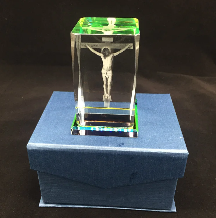 3D Art Religious Jesus Crucifix Cross Crystal Glass Laser Cube MH-F0438