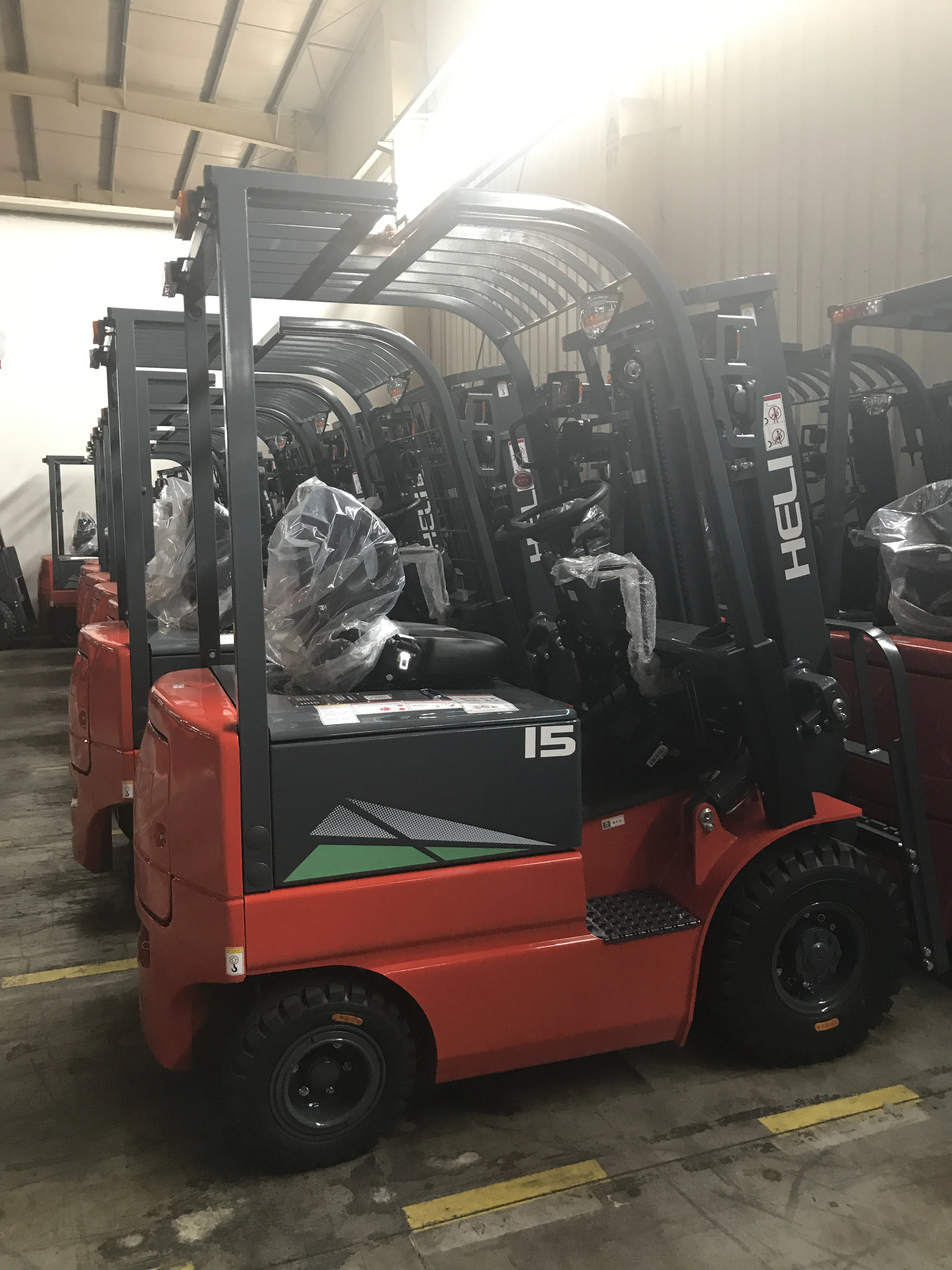 HELI 1500kg Electric Forklift CPD15 - High Quality & CE Certified