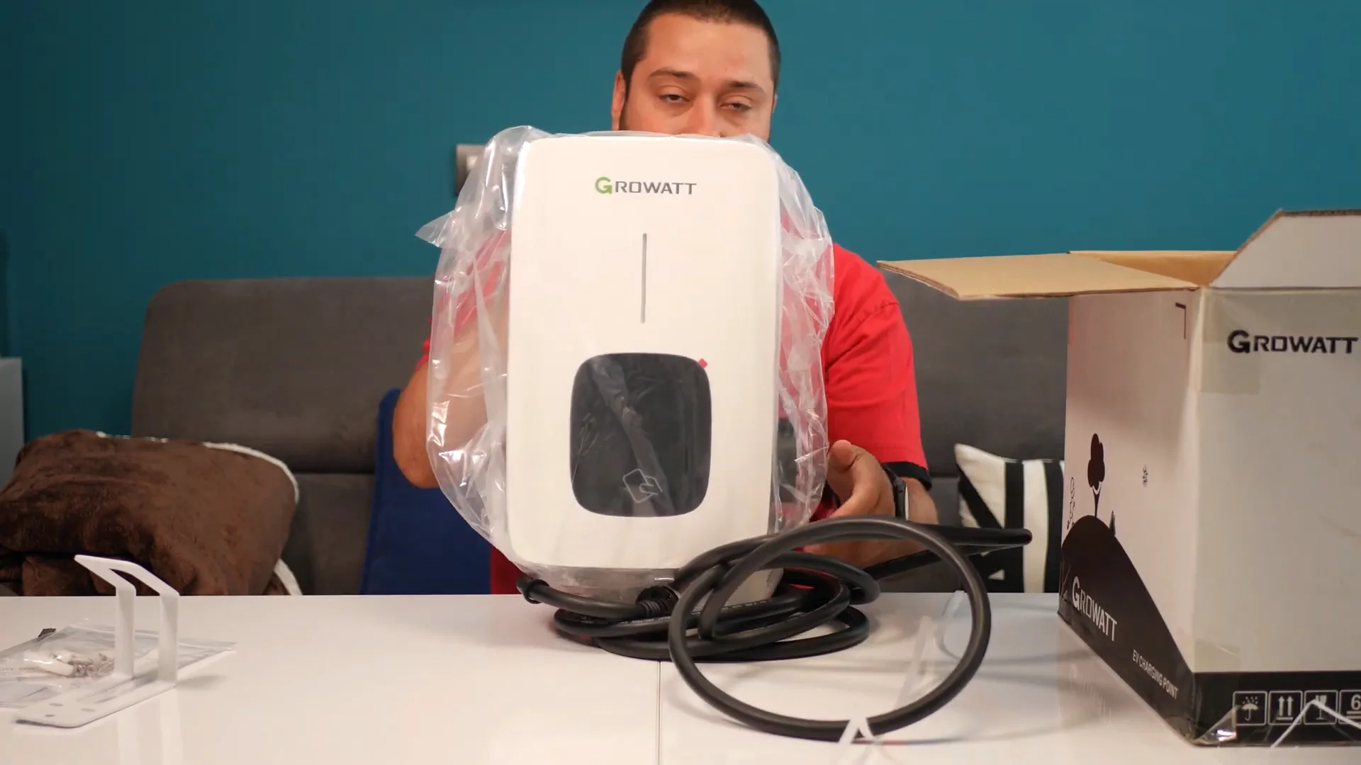 Wall Box Ev Charger Type 2 Ac 22kw V2g Ev Chargers V2l V To V Ev Solar ...