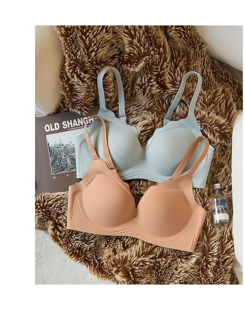 Wholesale Women's High-Quality Bras Simple and Seamless Comfortable ...