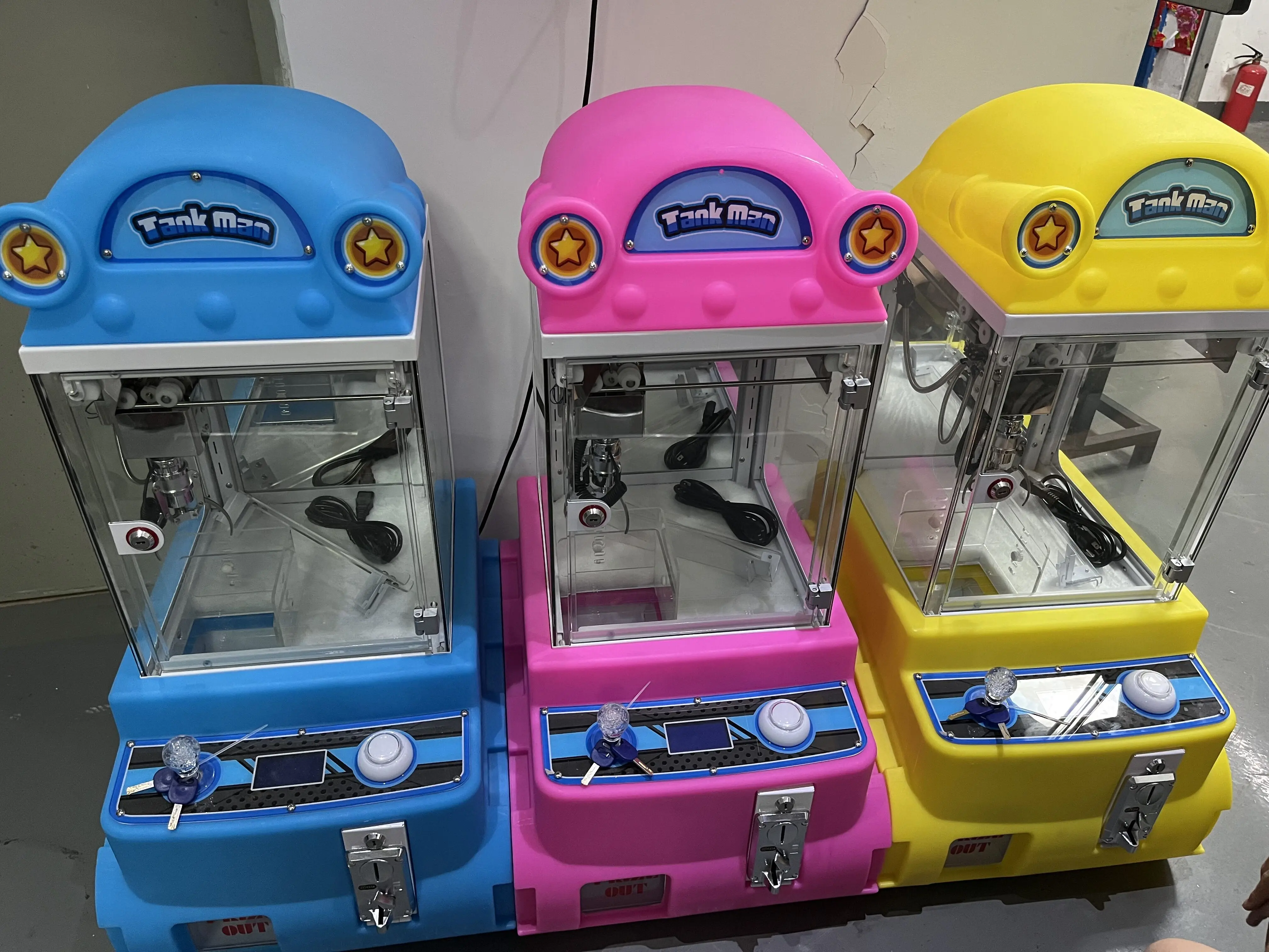 Mini Claw Coin Operated Games Arcade Machine claw machine claw Toys for ...