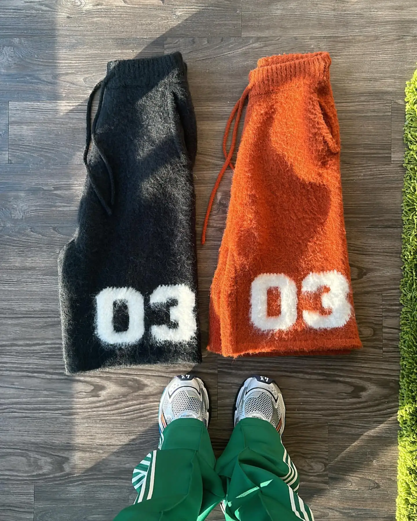 Custom Men's Shorts Knit Logo Fuzzy Shorts Wide Leg Drawstrings Fluffy ...