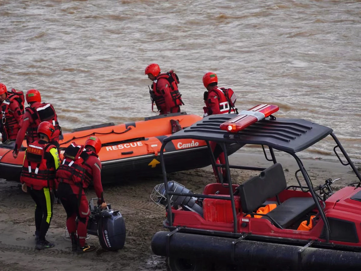 Ew8 Amphibious All Terrain Specialized Vehicle - Buy Water Land Vehicle ...