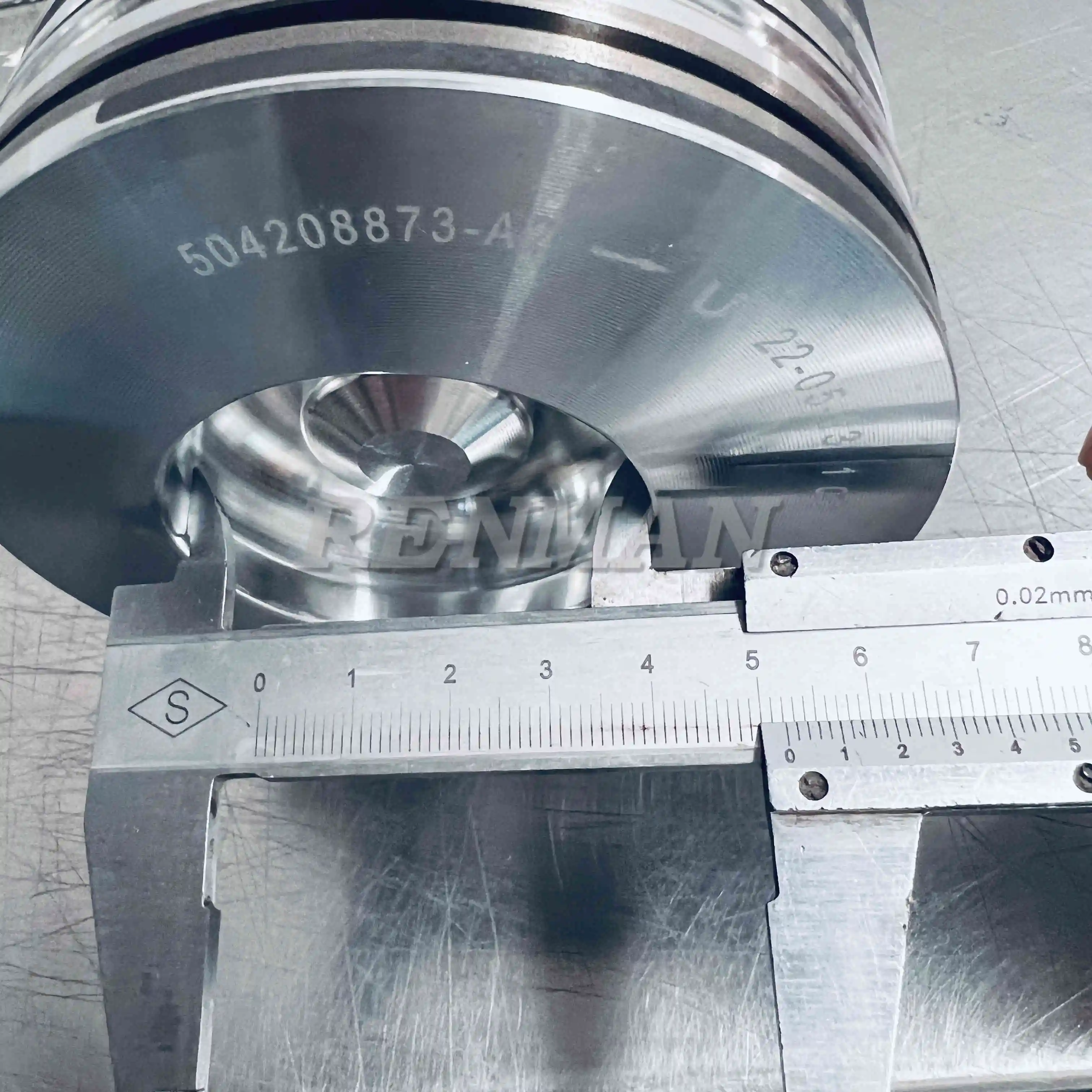 104mm Piston 118094740 504208873 8094740 18094740 Ivc Diesel Machinery ...