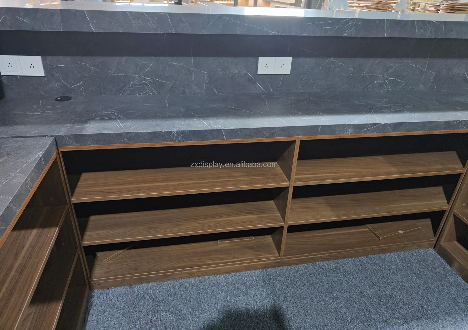 Customized Service Counter Bar Counter for High End Men Clothes Store ...