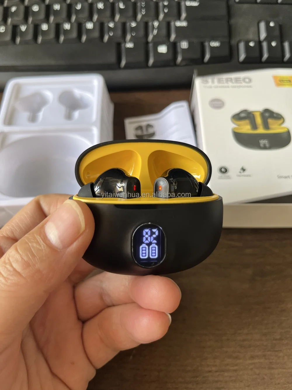 895B S510 Waterproof IPX-6 Wireless Sports Earphones with Digital ...