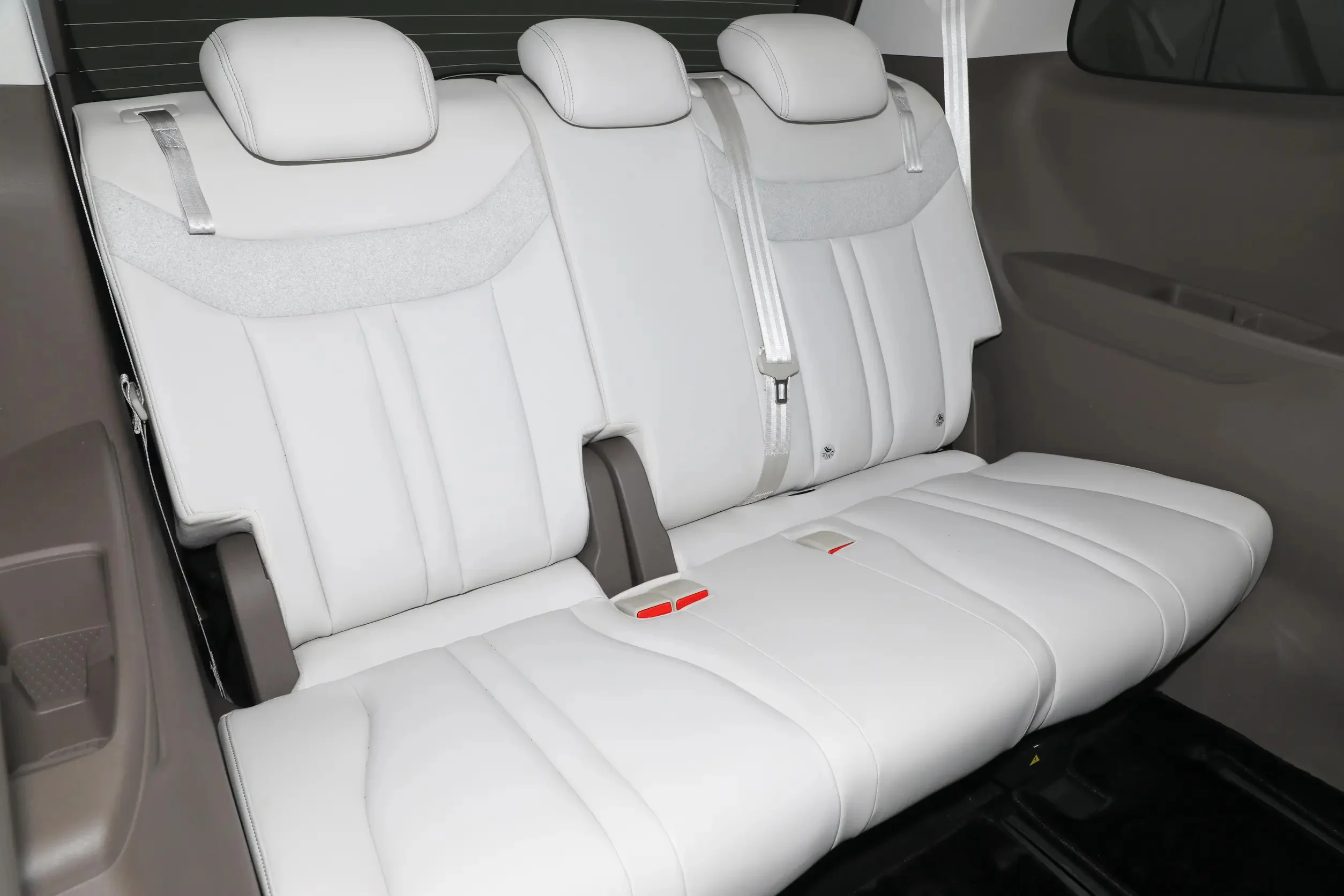 SAIC Maxus Everyone Mifa 7 2024 - 7-Seat Electric MPV