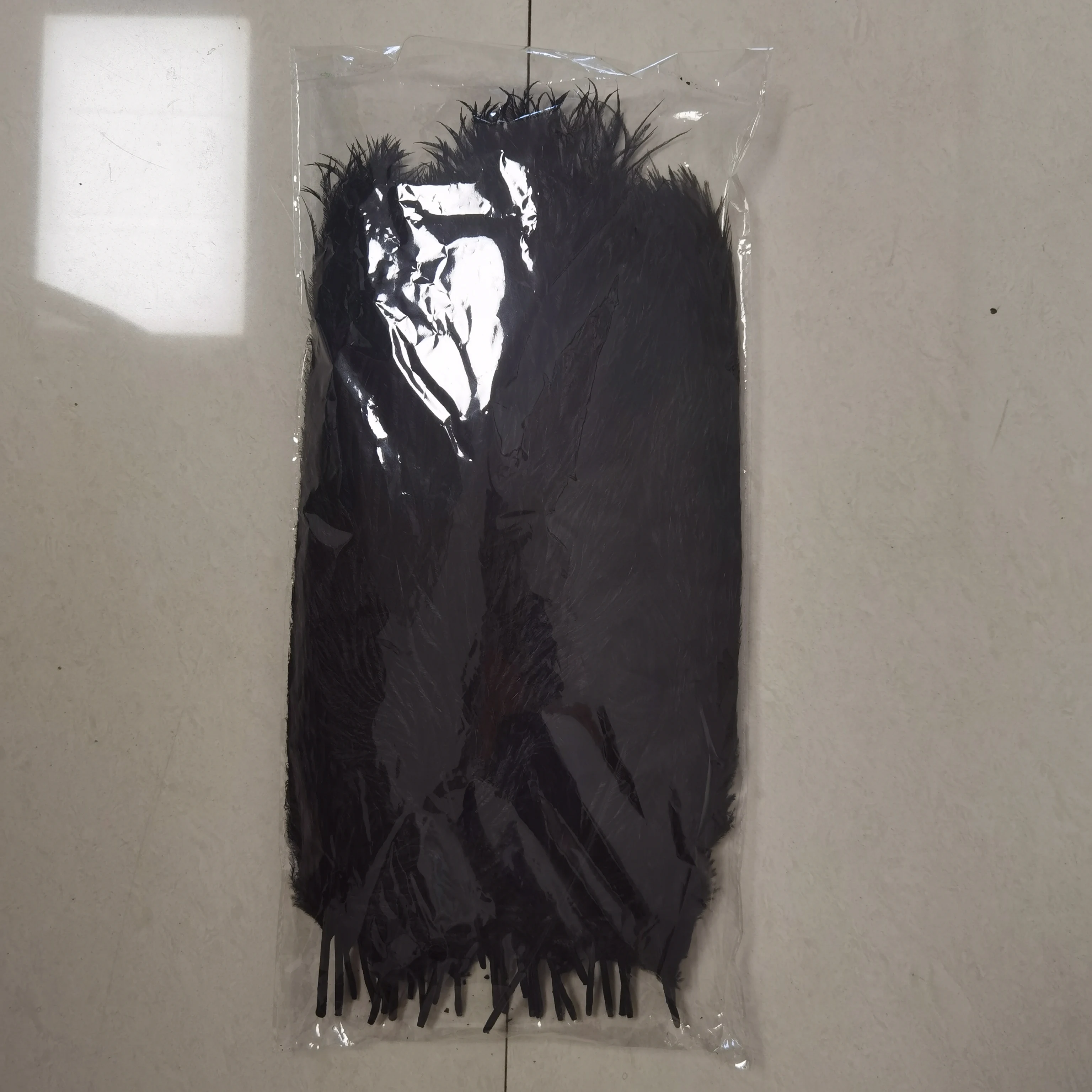Wholesale Feather Supplier - Natural Black Ostrich Feathers