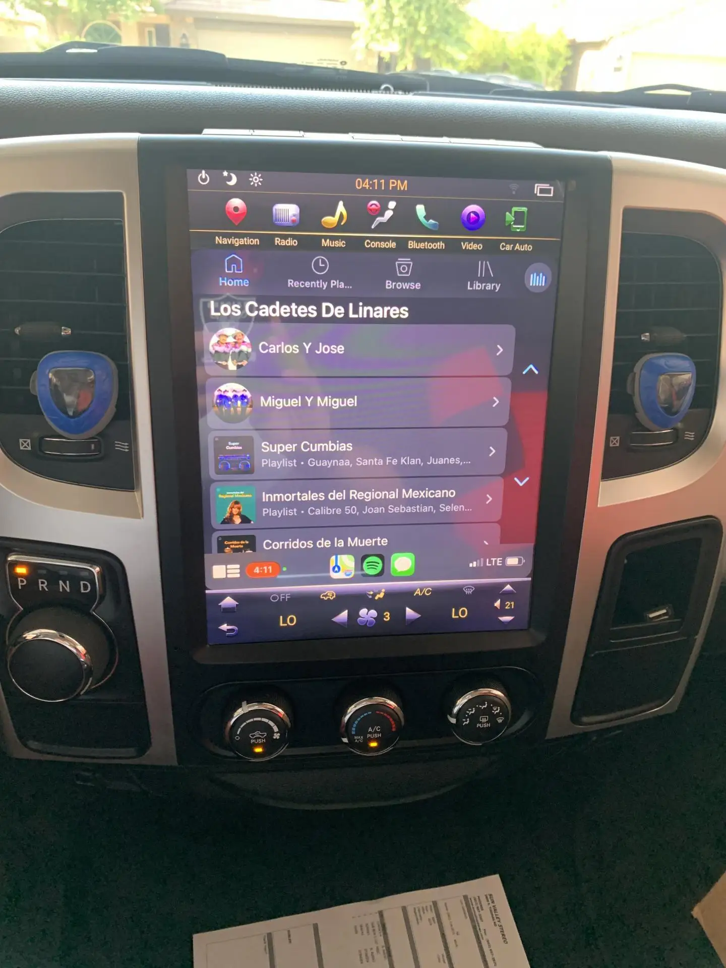 Vertical Screen Car Multimedia Video Radio GPS and Navi for Tesla Style ...
