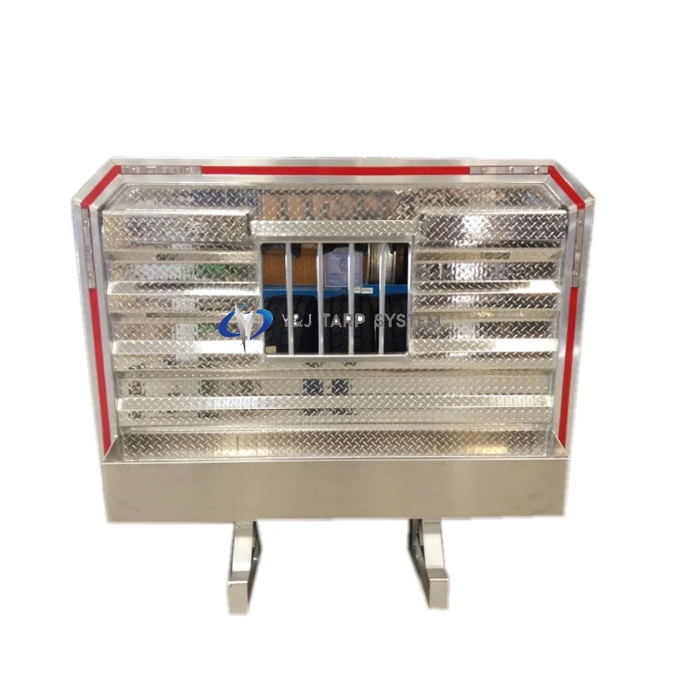 Flat Open Semi Truck Headache Racks - Durable & Versatile