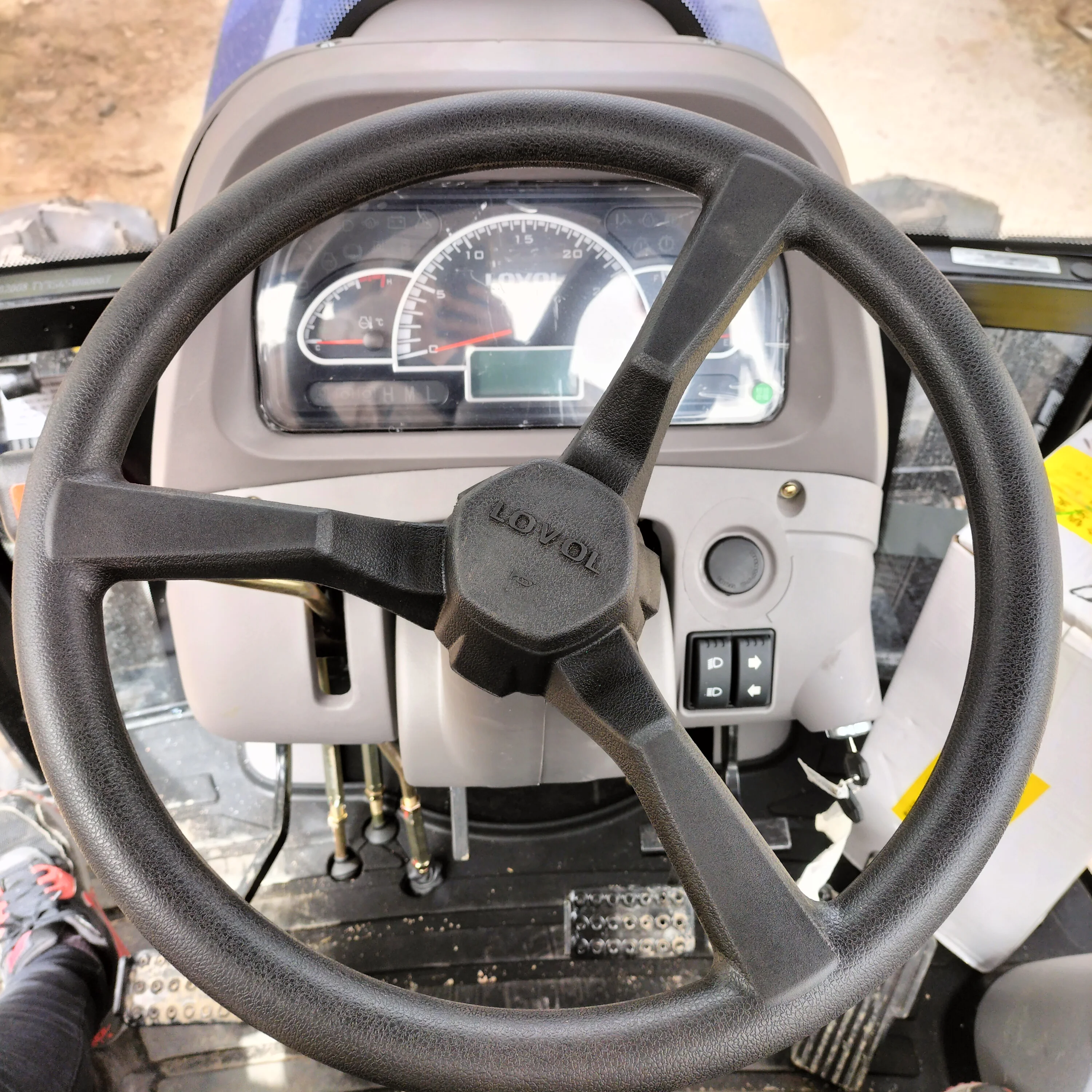 LOVOL2004-5G Wheeled Tractor - High Productivity & Reliability