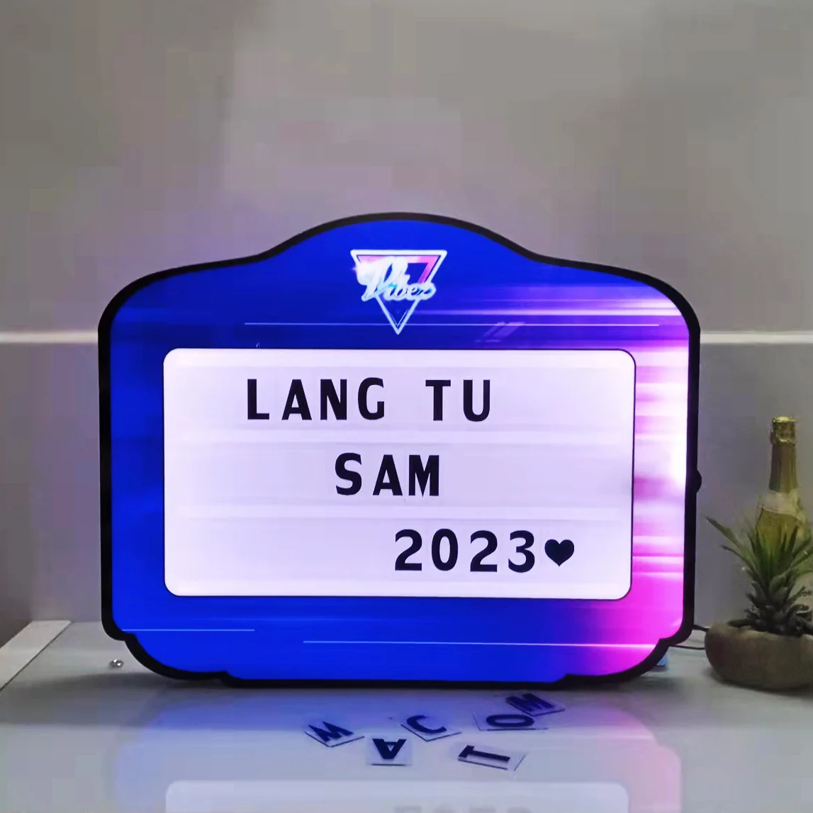 Custom VIP Service Message Board LED Digital Screen