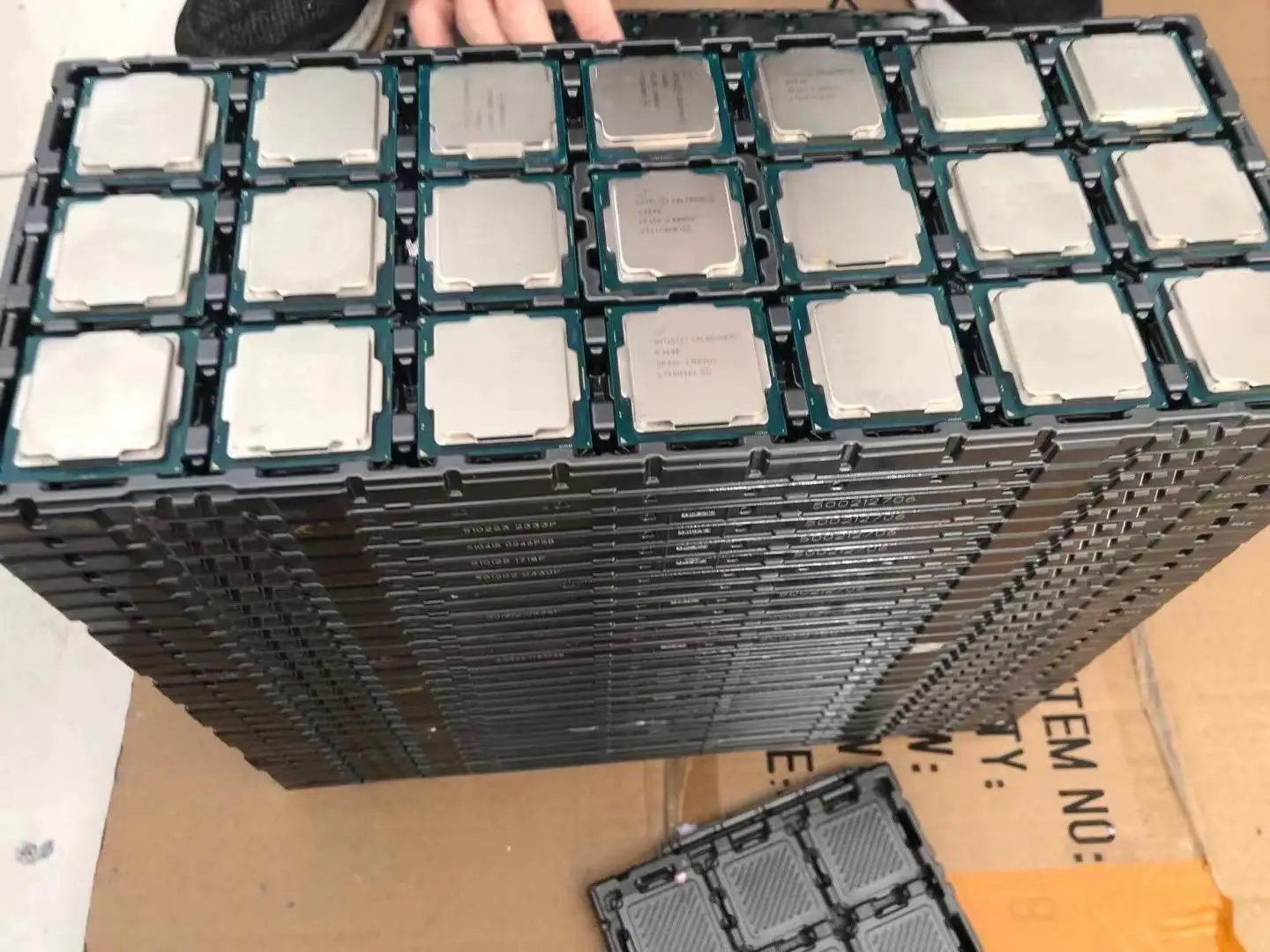 Hot Sell Epyc 7002 Series Epy C 7742 64cores 3.4ghz Cpu for Server ...
