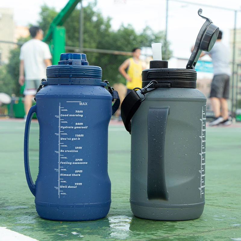 2 Litre Water Bottle with Time Markings to Drink Half Gallon ...