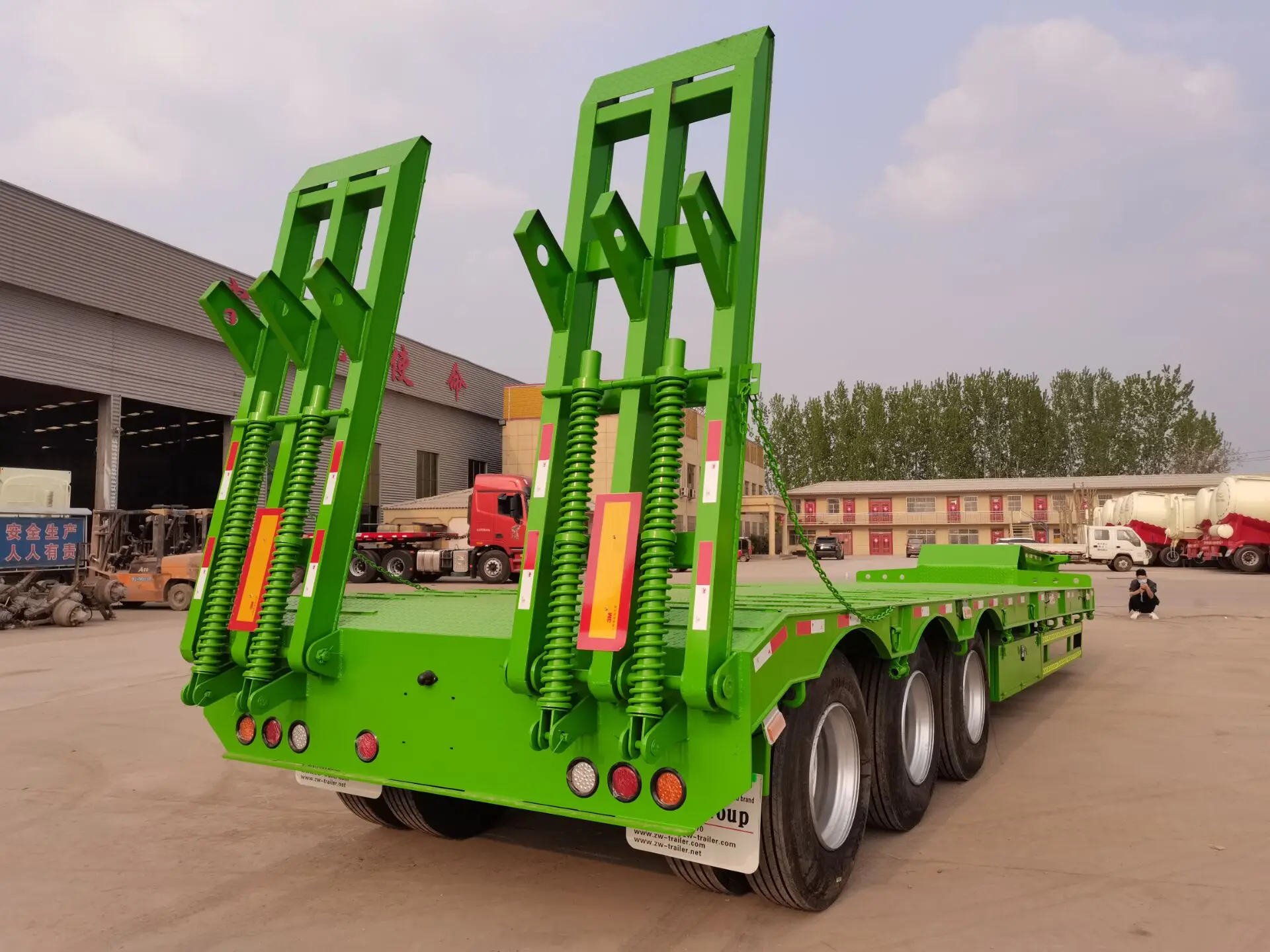 Zw Brand Heavy Duty Gooseneck 3 Axle 40 Ton Lowboy Semi Trailer Low Bed ...