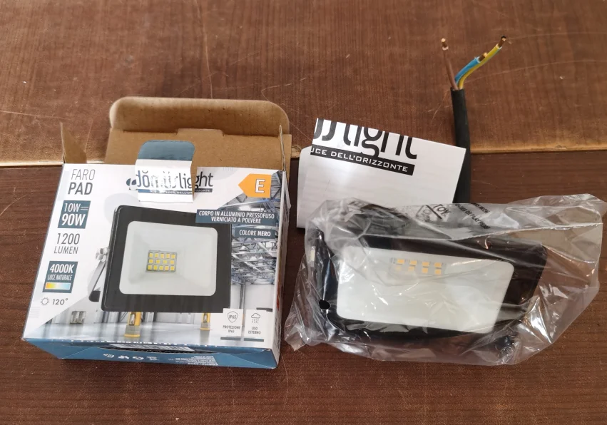 Outdoor Waterproof Ip65 10w 20w 50w 100w 21000 High Lumen Adjustable ...