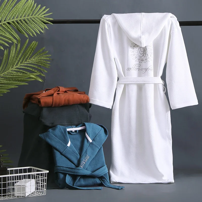 Luxury Four Seasons Bathrobe For Hotel Spa 100% Cotton Double Layer ...