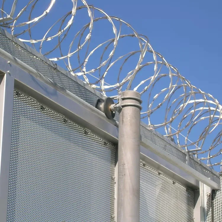 Razor Wire Galvanized Helical Water Resistant For Secure Sites Farm ...