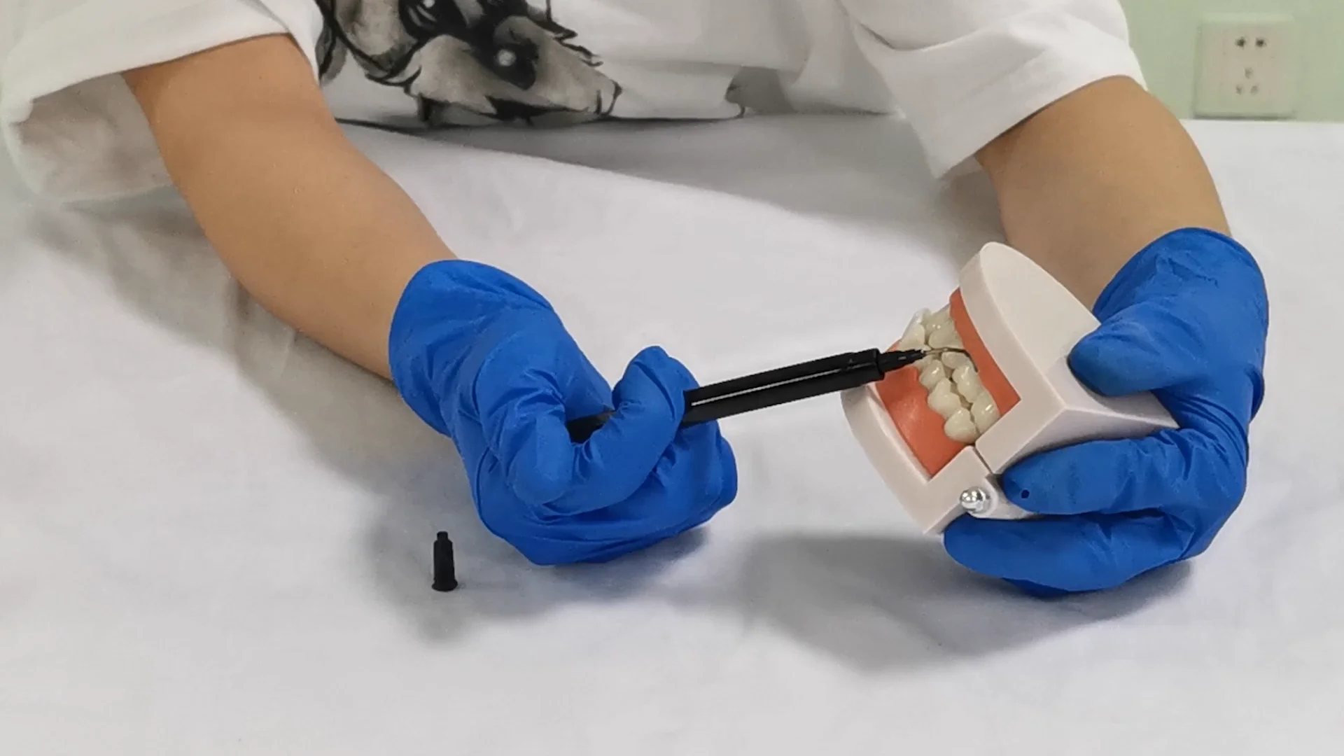 Professional Dental Clinic Gingival Barrier Teeth Whitening Gum ...