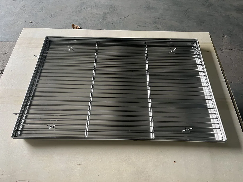 Stainless Steel Baking Trays - Durable and Versatile