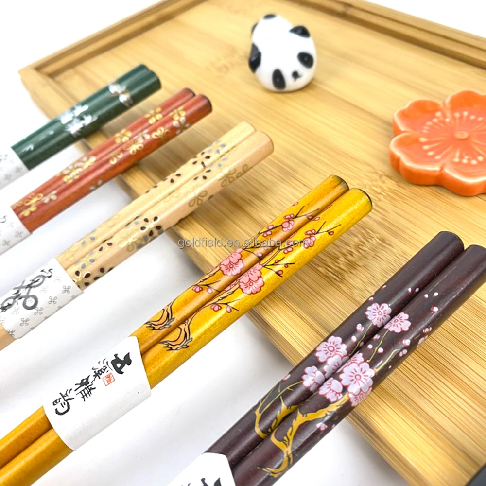 Sustainable Wood Chopsticks with Unique Lacquer Technology