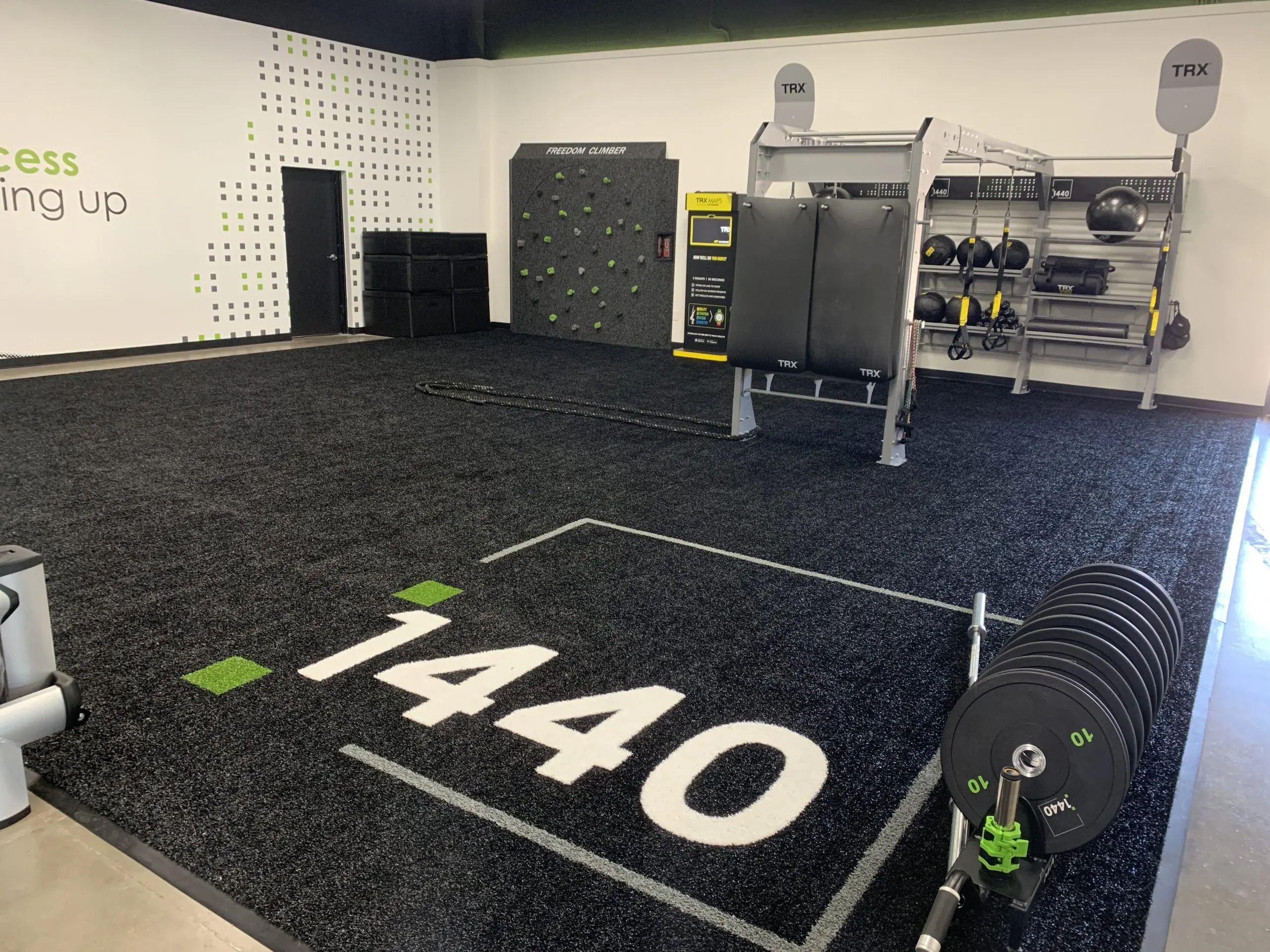 NWT Dynamic Turf Artificial Sprint Sled Grass Tracks - Durable Gym ...