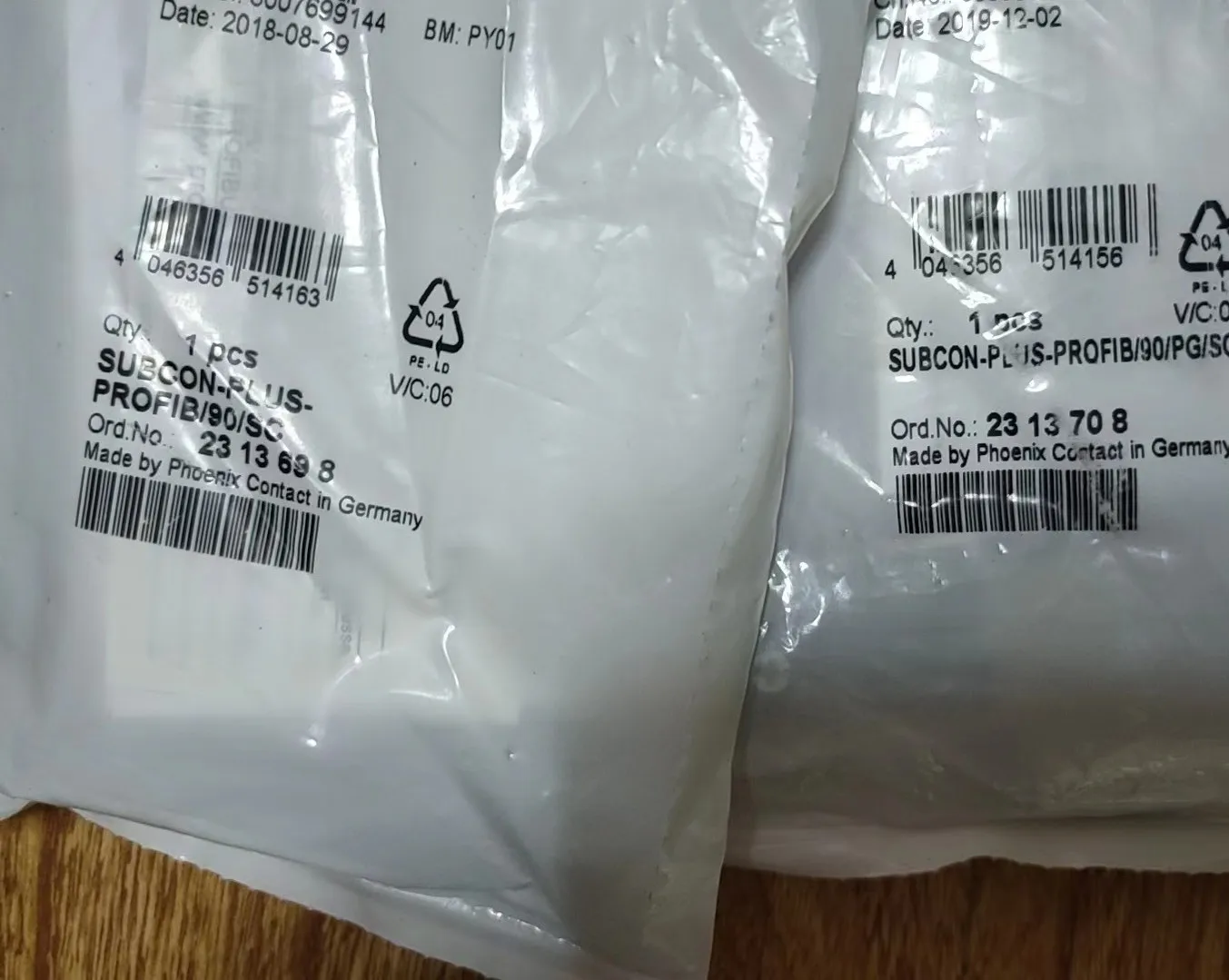 Phoenix 2313698 Subcon-plus-profib/90/sc D-sub Bus连接器有现货 - Buy 2313698 ...