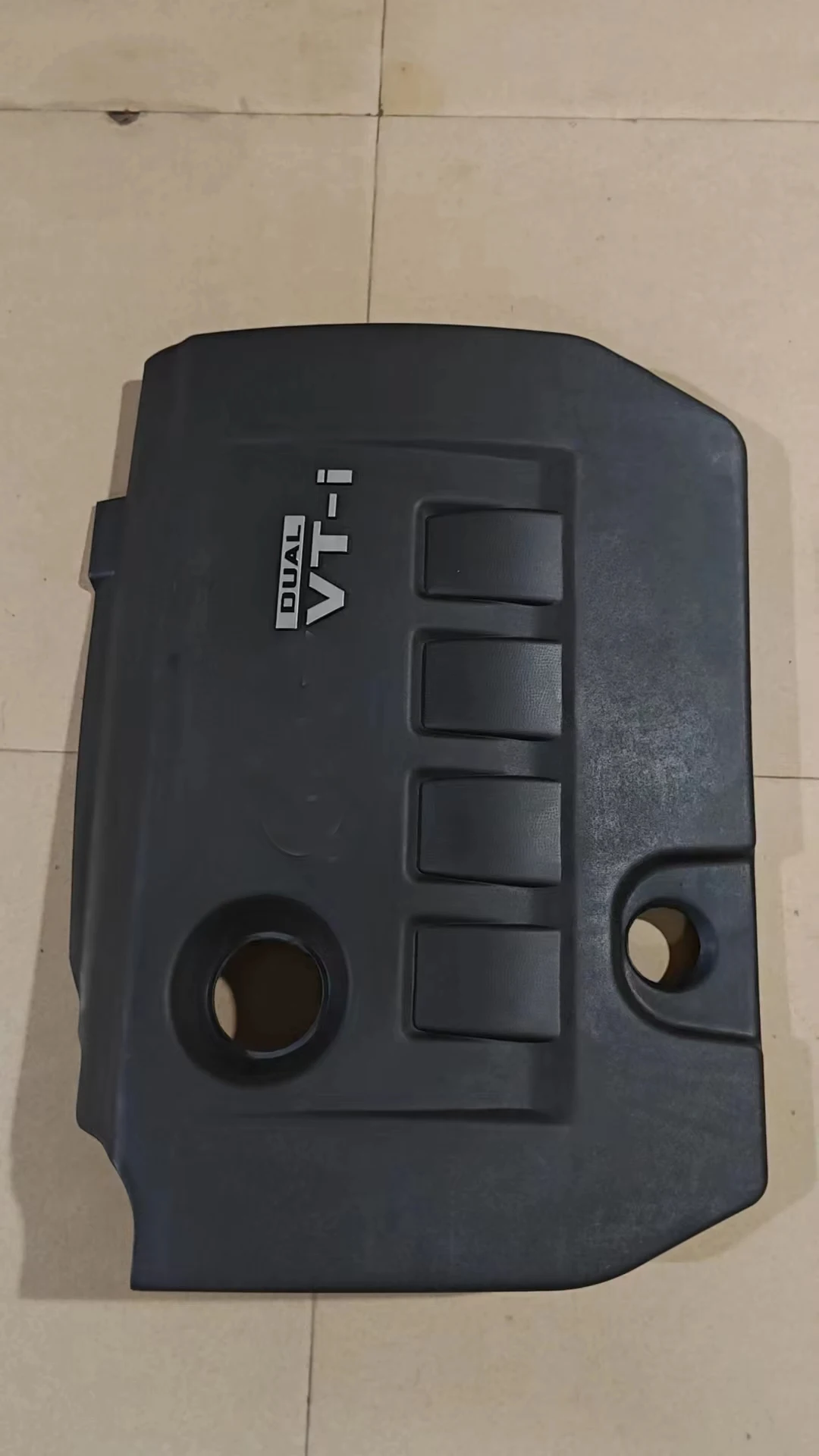 2014 Toyota Corolla Engine Cover 11212-37010 - High Quality