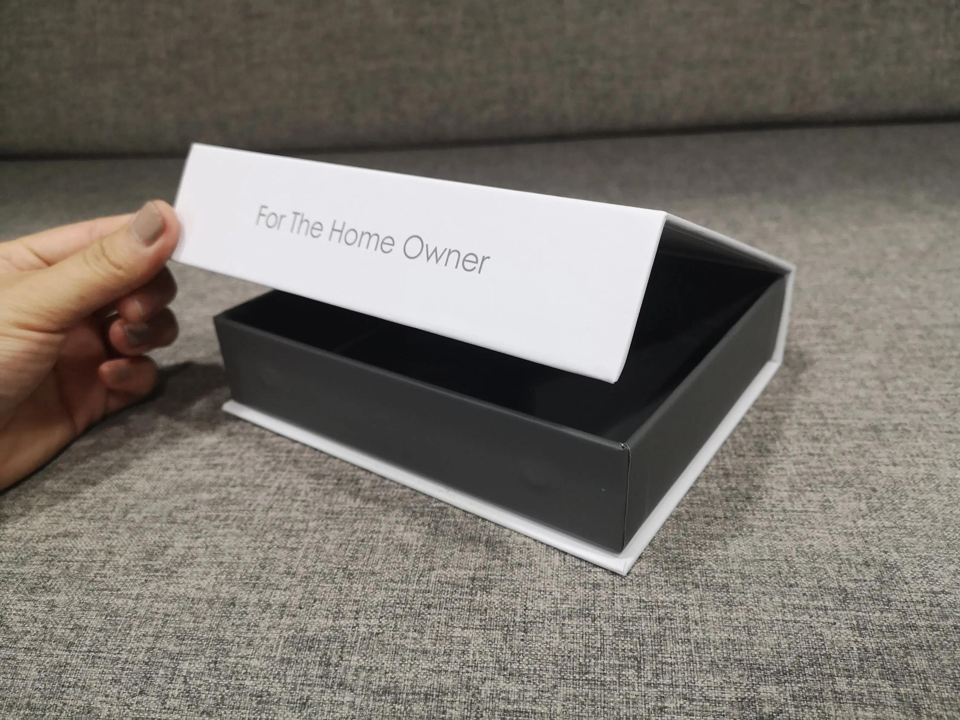 Custom Rigid Book Shape Black Cardboard Packaging Credit Vip Card Gift Box| Alibaba.com