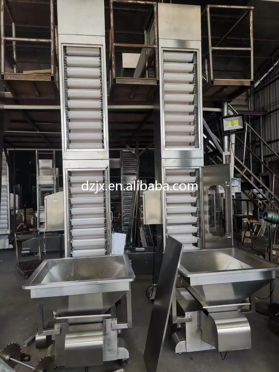 DZJX Caustic Soda Bucket Elevator Lifter - Durable & Efficient