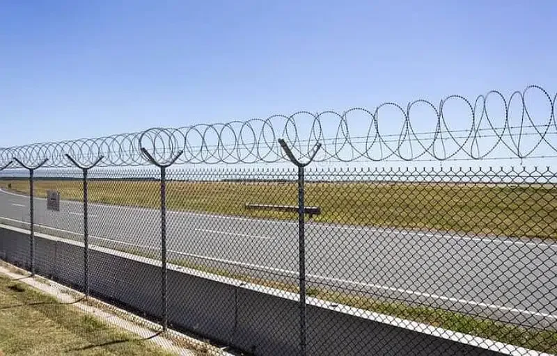 Cyclone Fence Privacy Solution - Slatted Chain Link Cover