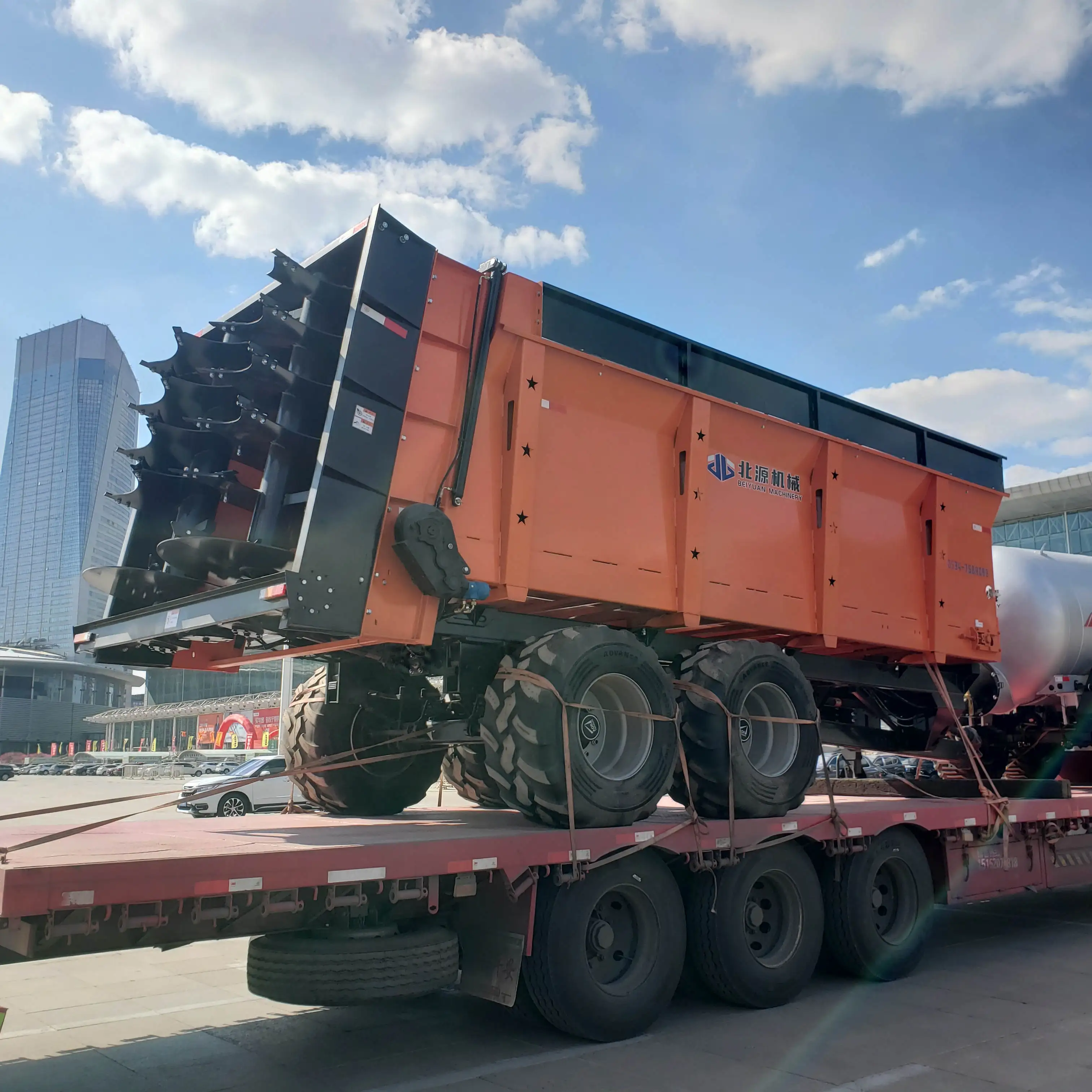 Grain Chaser Tractor Trailed Bank Out Wagon For Grain Transfering And ...