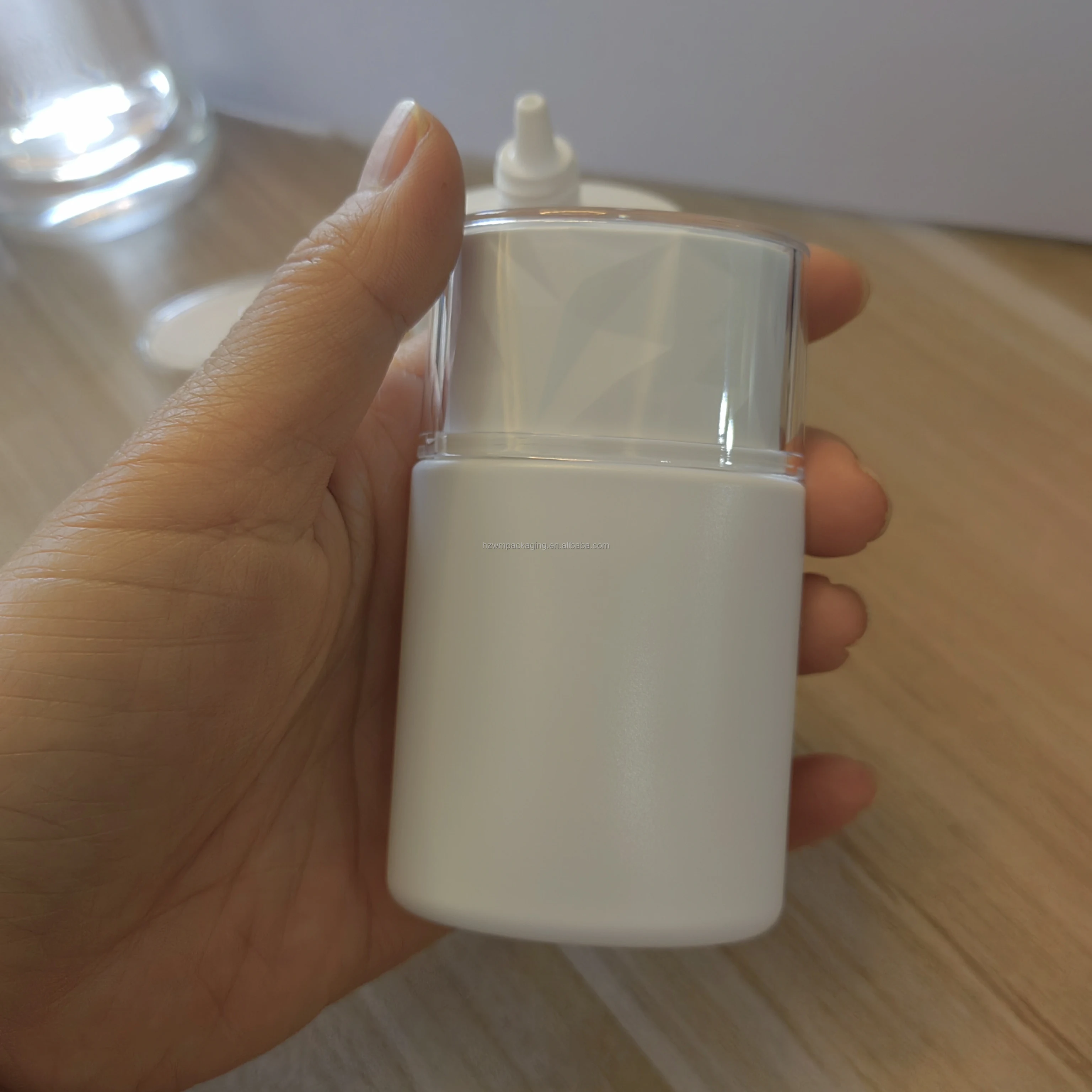 50ml HDPE and EVOH Sunscreen Bottle for Plastic BB Cream Cosmetic ...