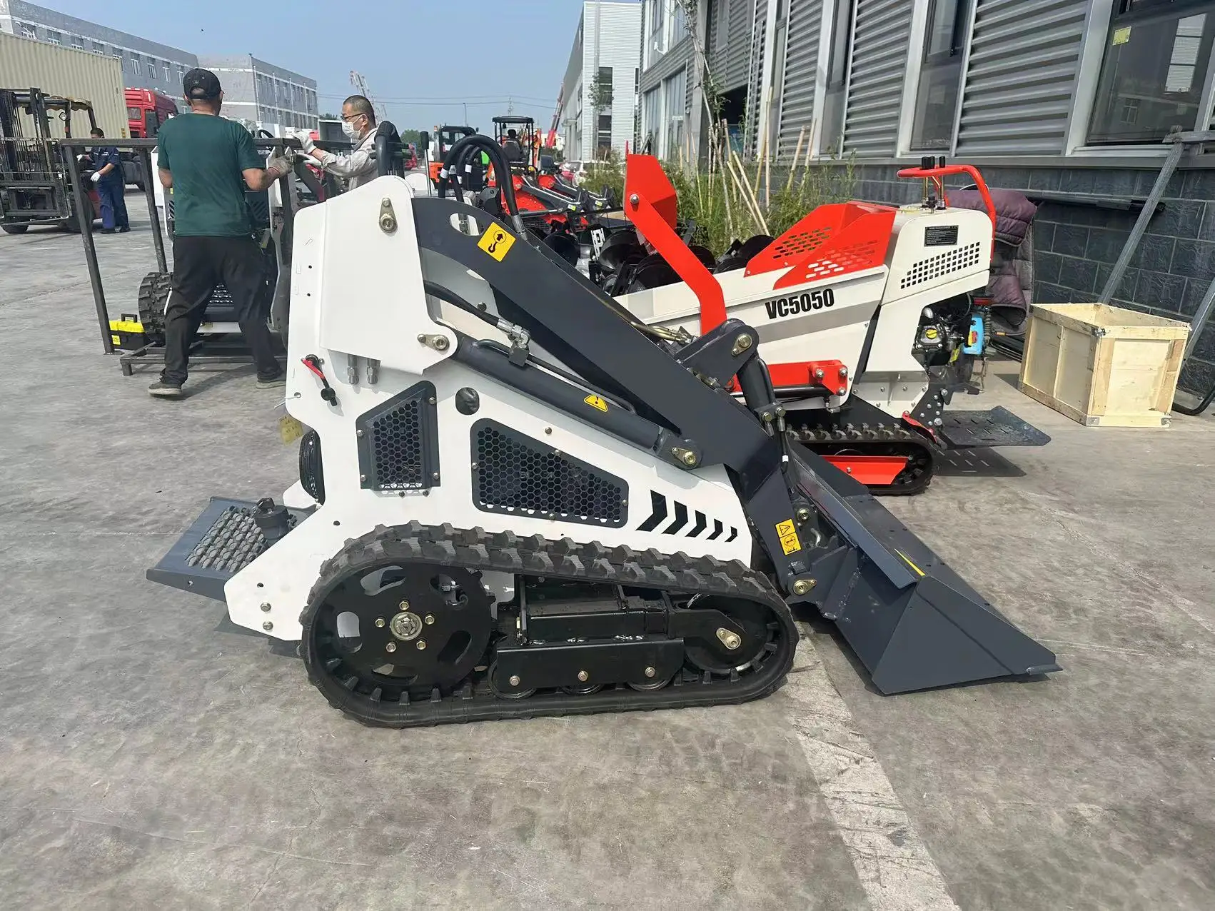 200kg 300 Kg 380kg Crawler Mini Loader Diesel Cheap Mini Skid Steer ...