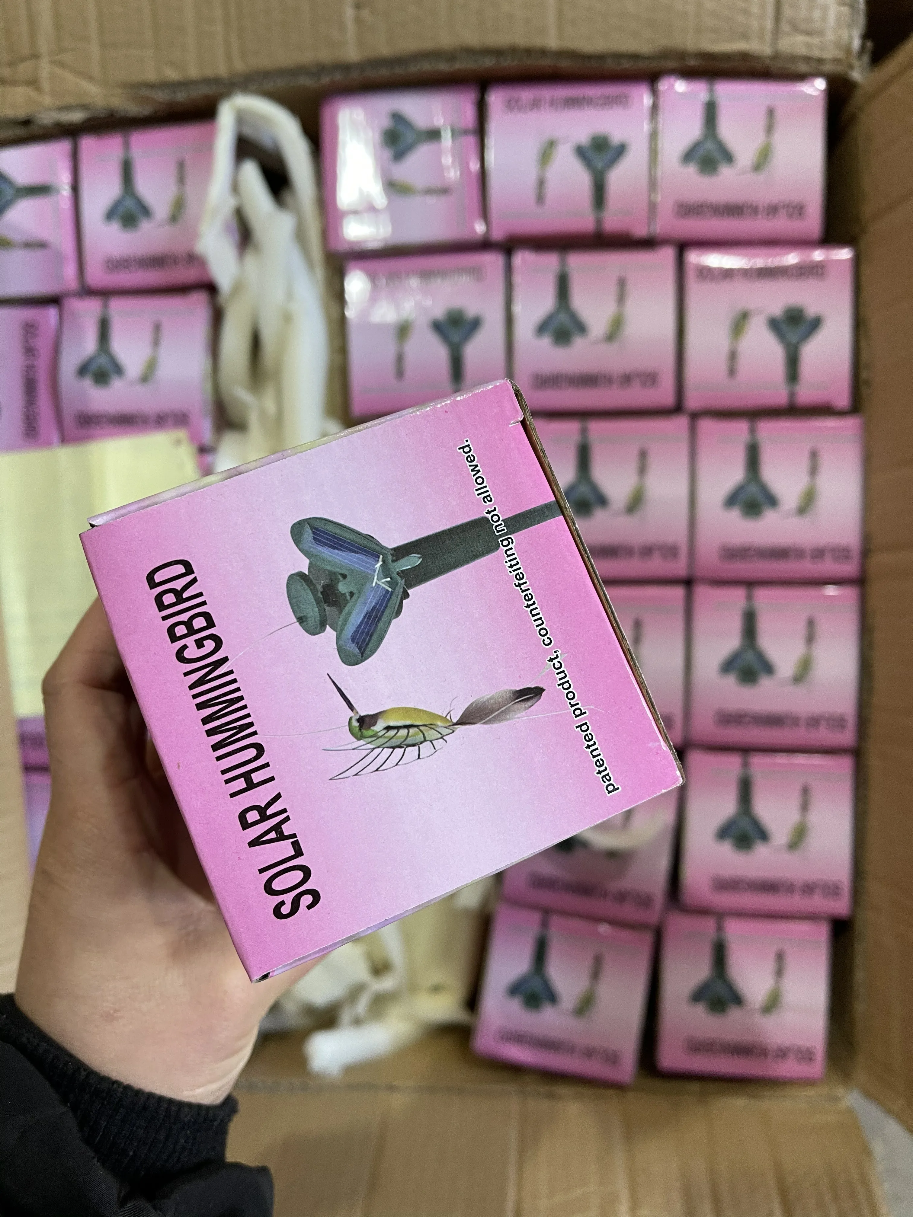 Custom Design Flying Fluttering Power Vibration Dancing Fly Fluttering ...