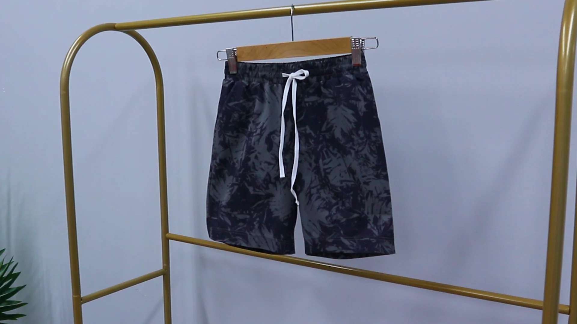 Simple Beach Scenery Swimwear Men Floating Swim Suit Beach Short Swim ...